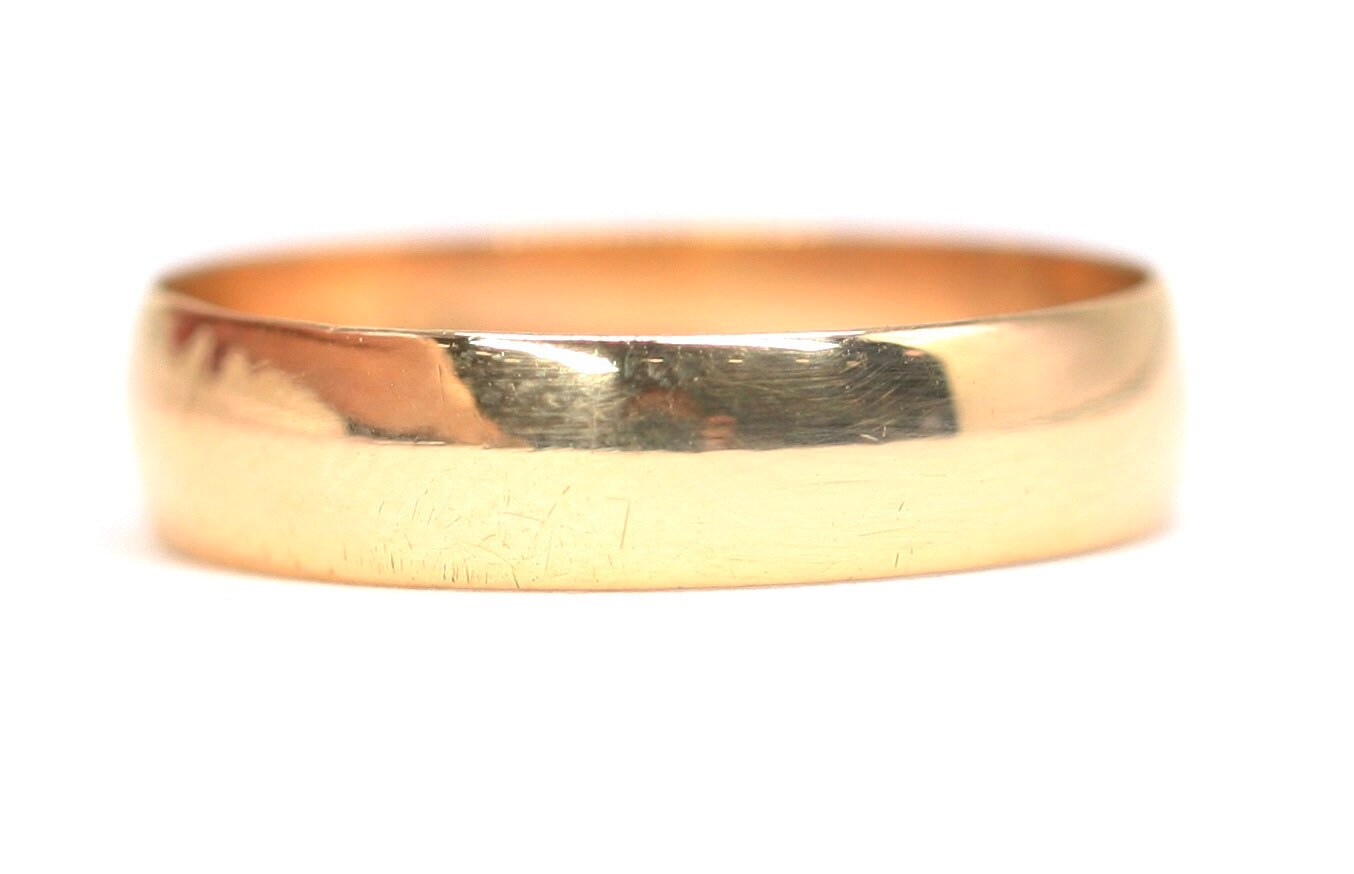 Superb 100 year old antique 22ct gold wedding ring - hallmarked ...