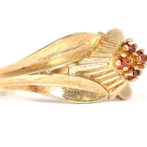 Stunning Vintage 9ct Yellow Gold Garnet ‘modernist’ Style Ring ...