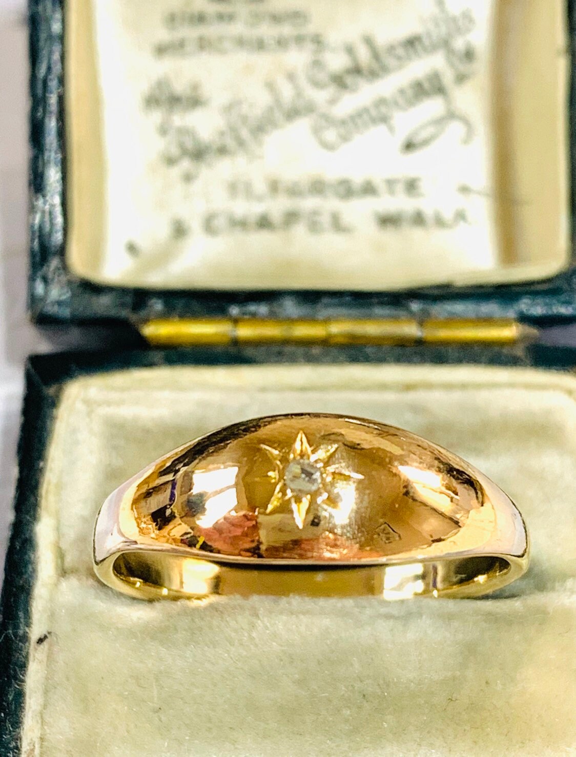 Stunning antique 18ct yellow gold diamond Gypsy ring - size S - 9