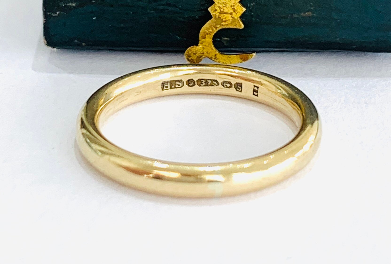 Vintage 9ct yellow gold Wedding ring with utility mark - Birmingham ... Vintage 9ct yellow gold Wedding ring with utility mark - Birmingham ...