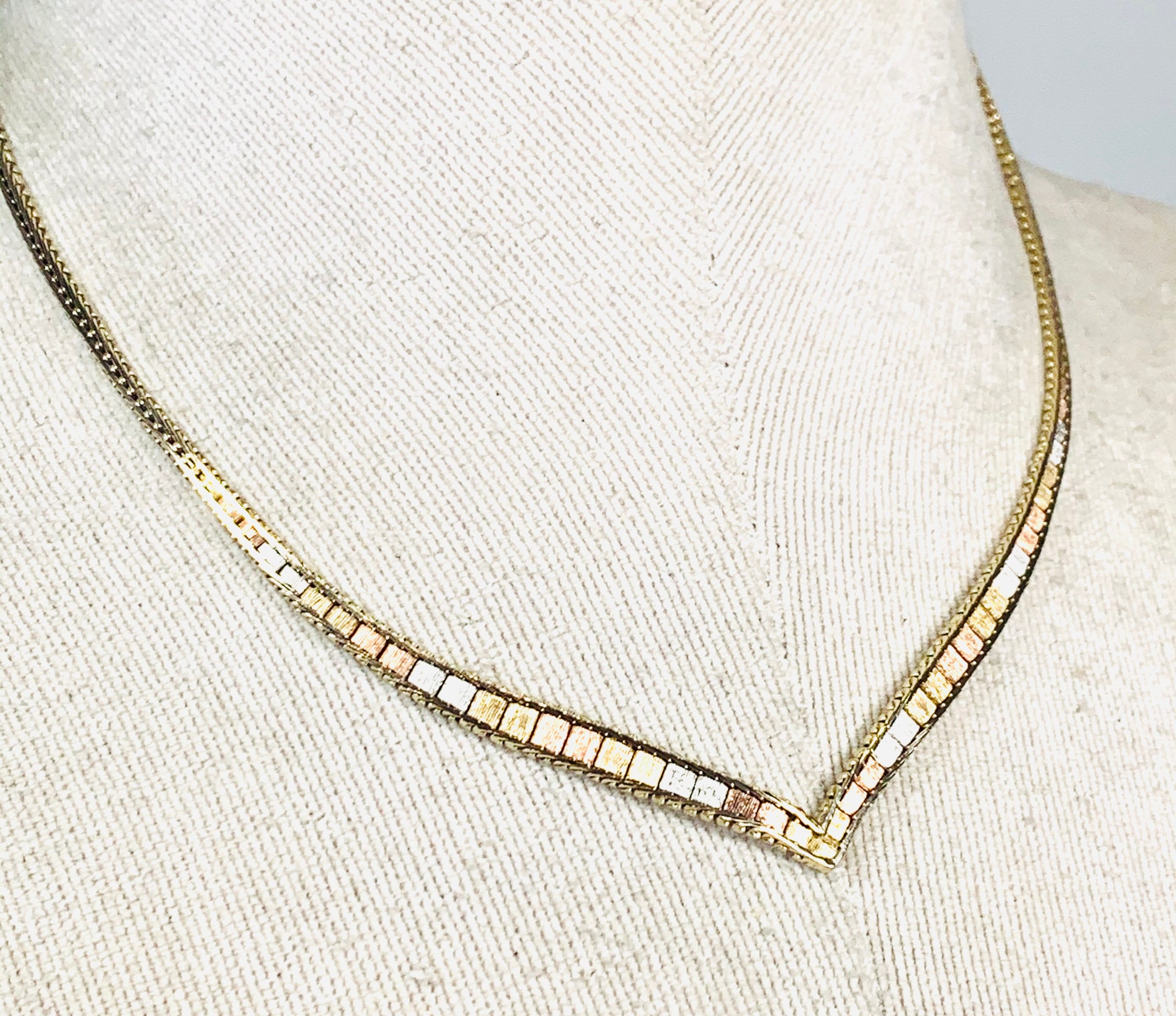Stunning vintage 9ct three colour gold 16 inch necklace- hallmarked ... Stunning vintage 9ct three colour gold 16 inch necklace- hallmarked ...
