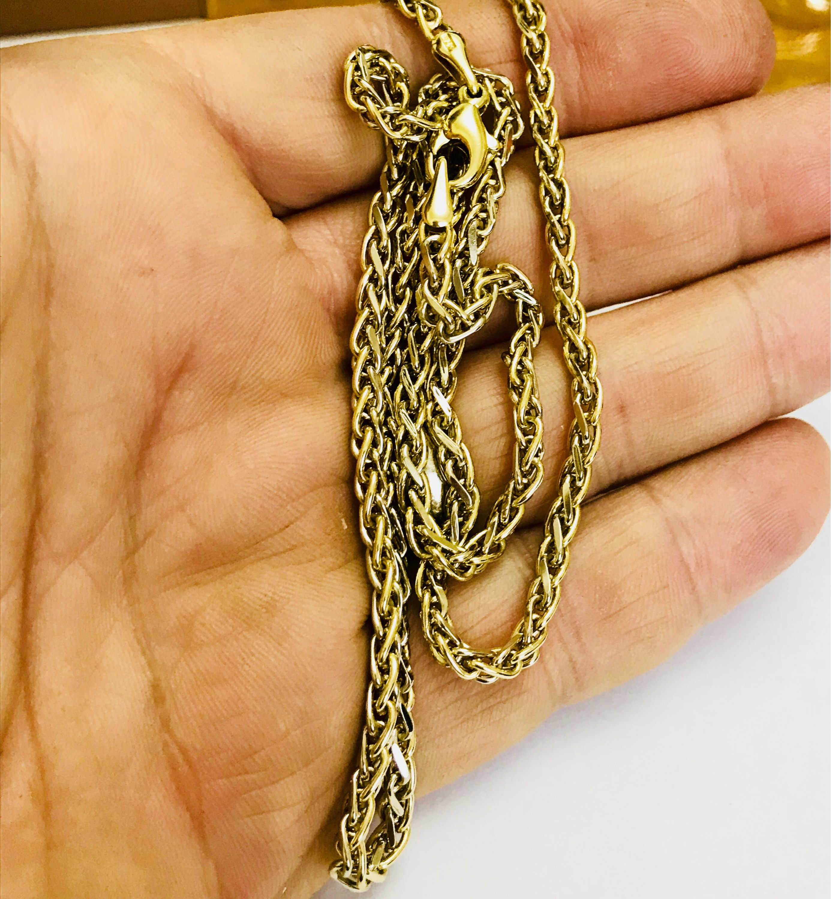 Superb heavy vintage 9ct yellow gold 22 inch chain - 23.3gms