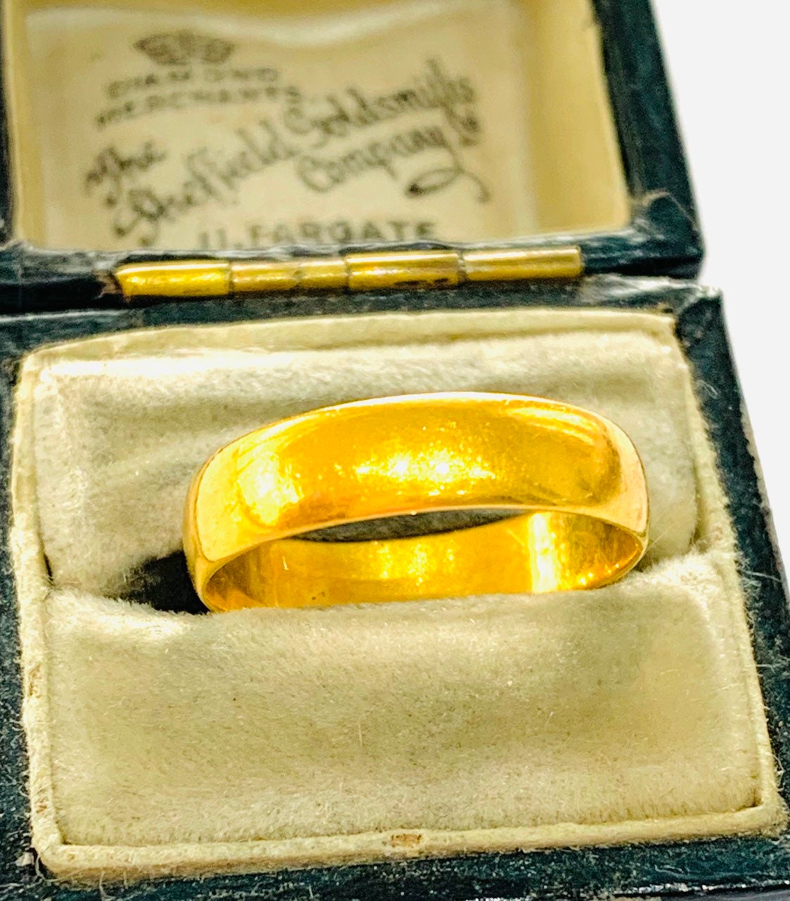 Antique 22ct gold wedding ring - Birmingham 1939 - size N - 6 1/2