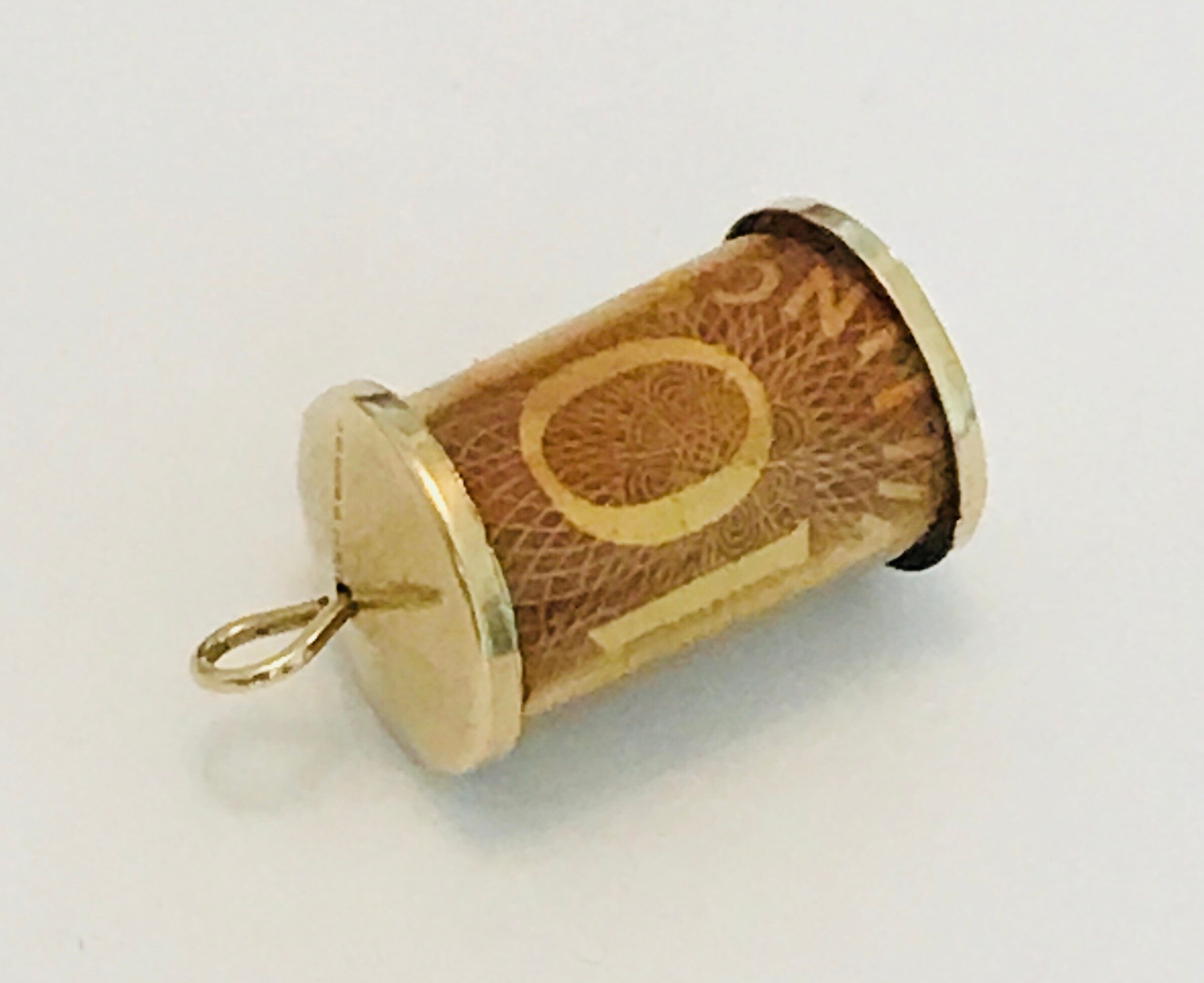Vintage 9ct gold Ten Shilling note charm - hallmarked London 1971