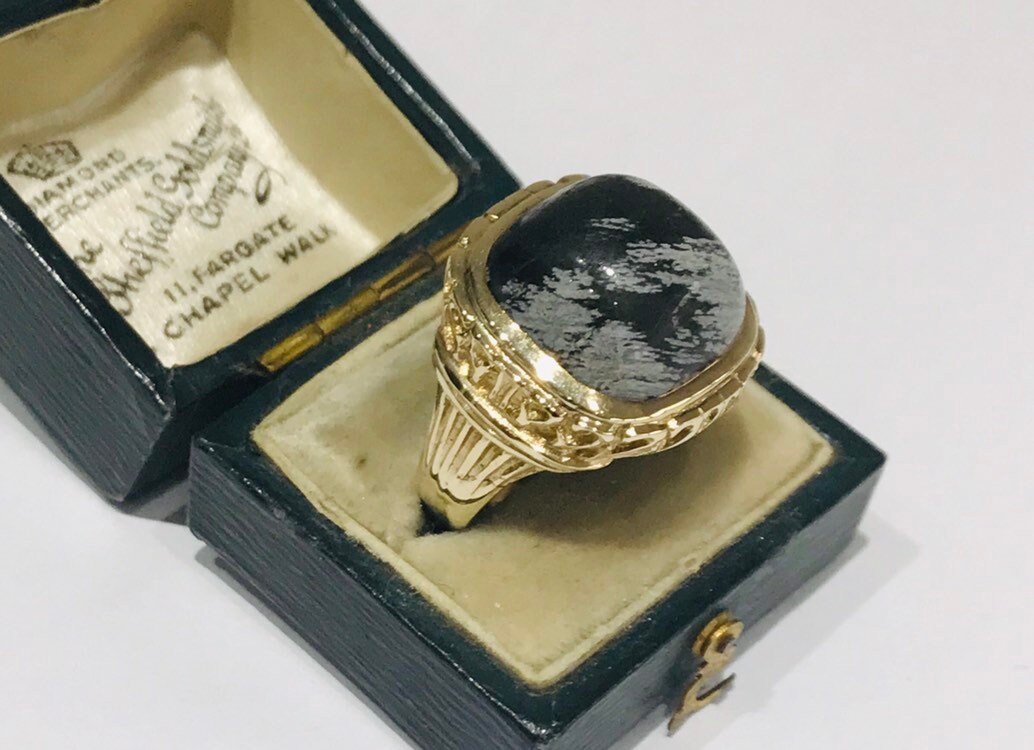 Superb vintage Men's 9ct yellow gold Snowflake Obsidian signet ring ...