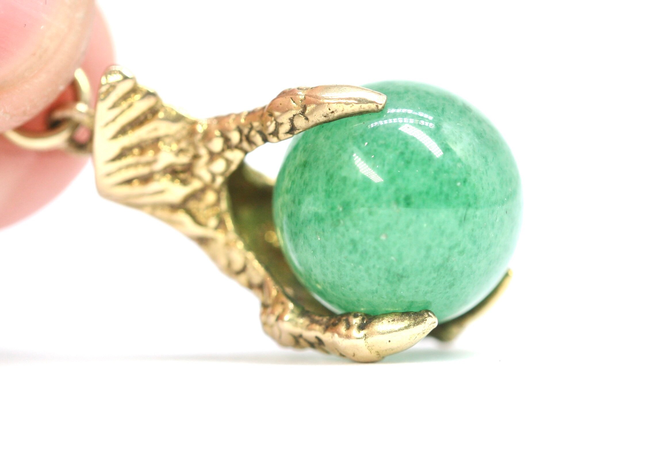 Superb large vintage 9ct gold and green stone (Jade?) talon pendant ...