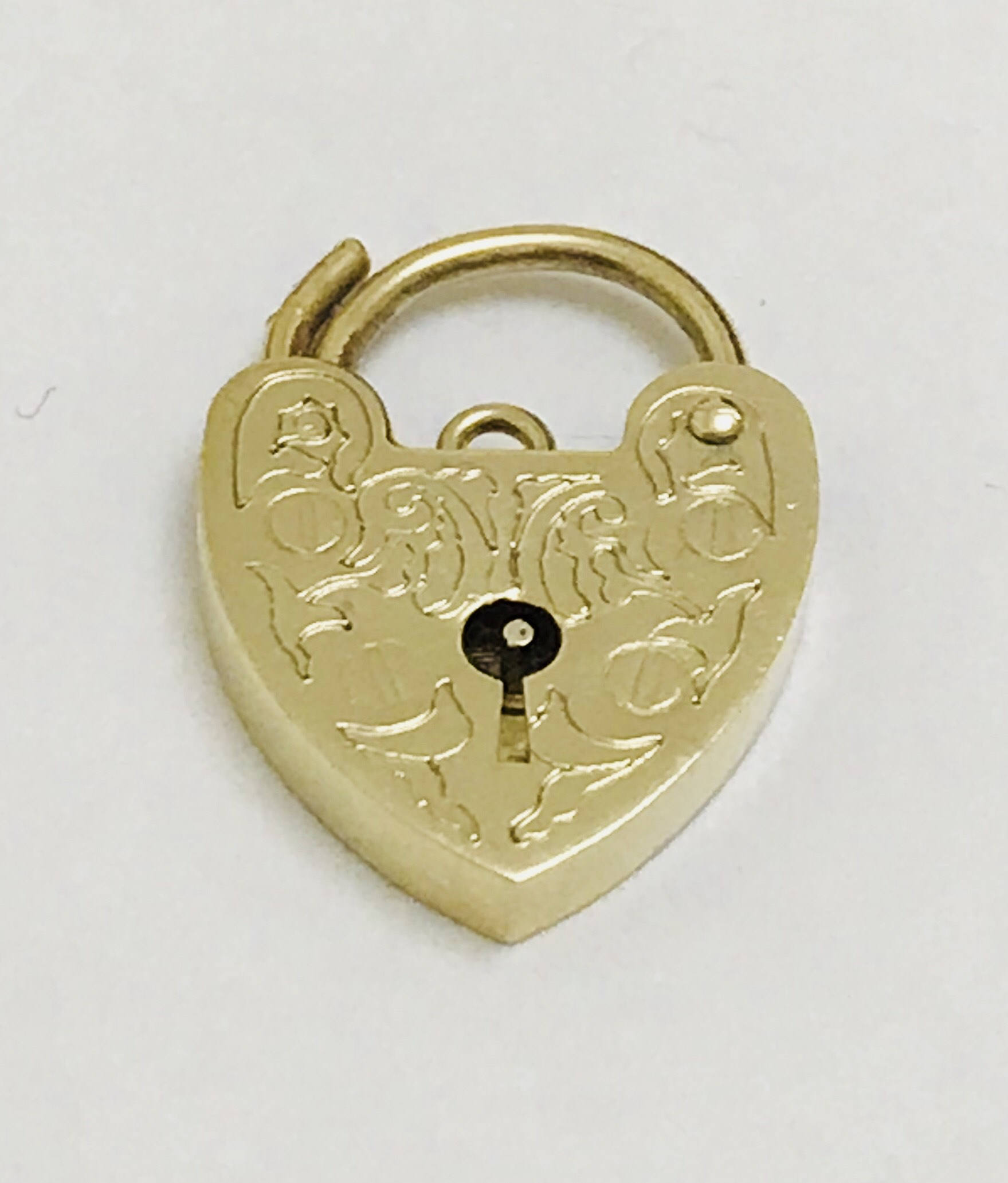 Vintage 9ct yellow gold Padlock charm / bracelet / pendant - Birmingham ...