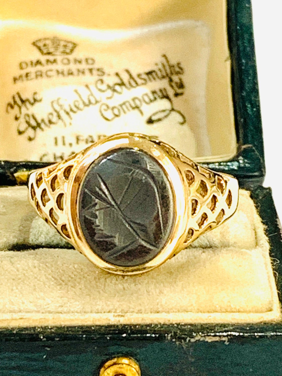 Stunning vintage 9ct yellow gold carved hematite Centurion ring - fully ...