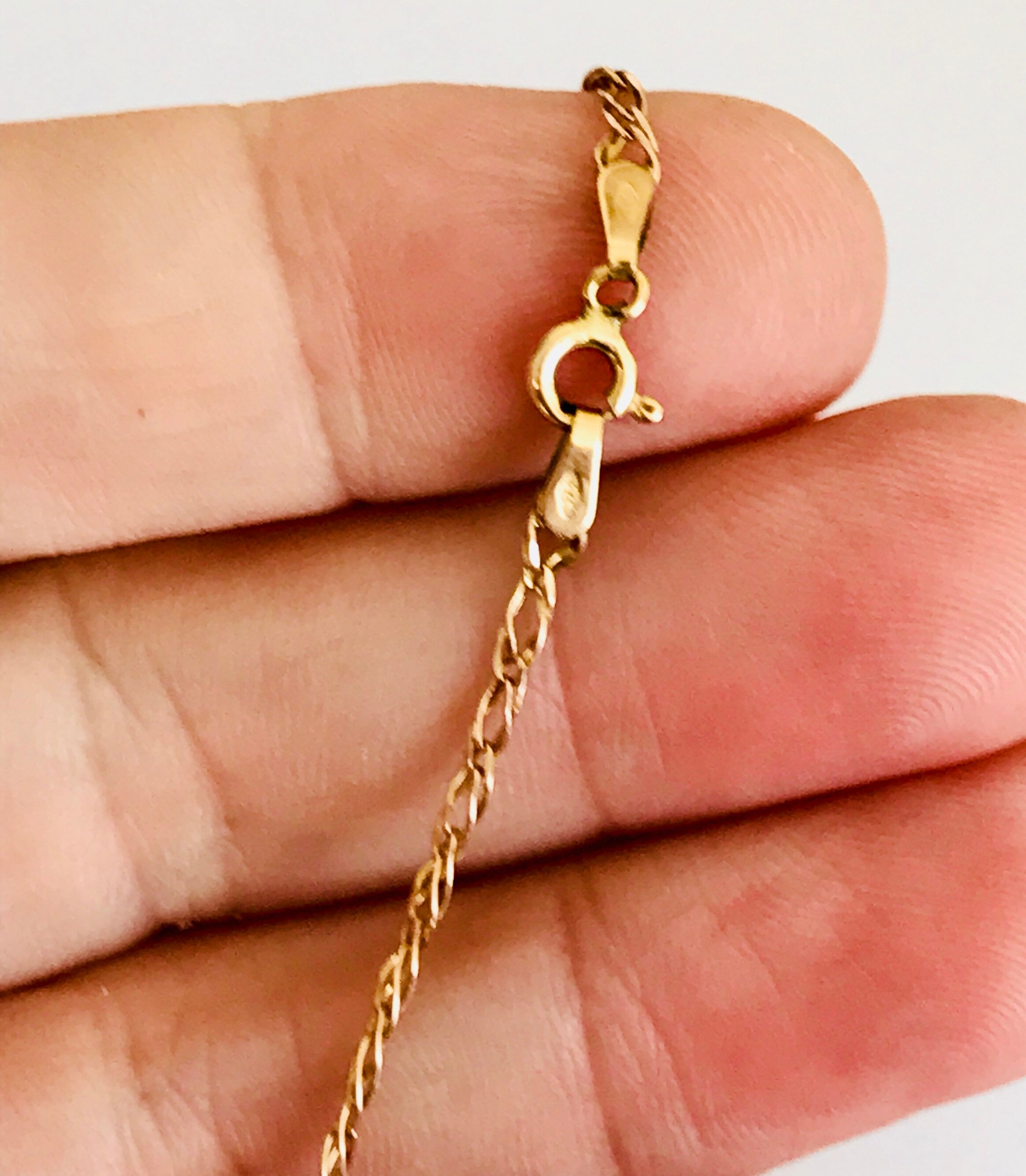 Vintage 9ct gold double link 24 inch chain - fully hallmarked Vintage 9ct gold double link 24 inch chain - fully hallmarked