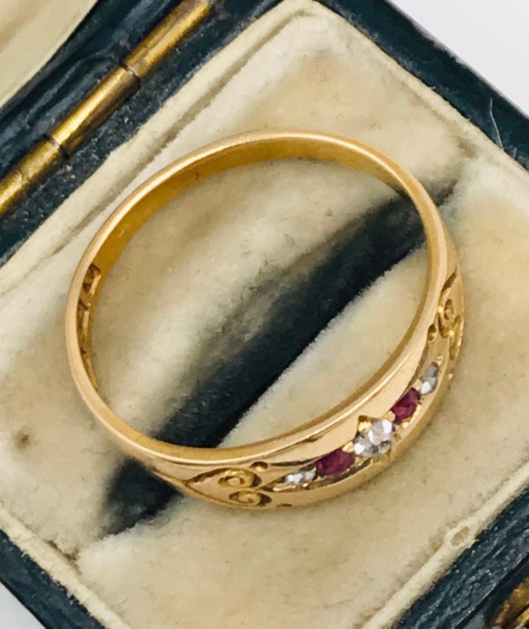 Beautiful Antique Victorian 18ct gold Diamond and Ruby gypsy ring ...