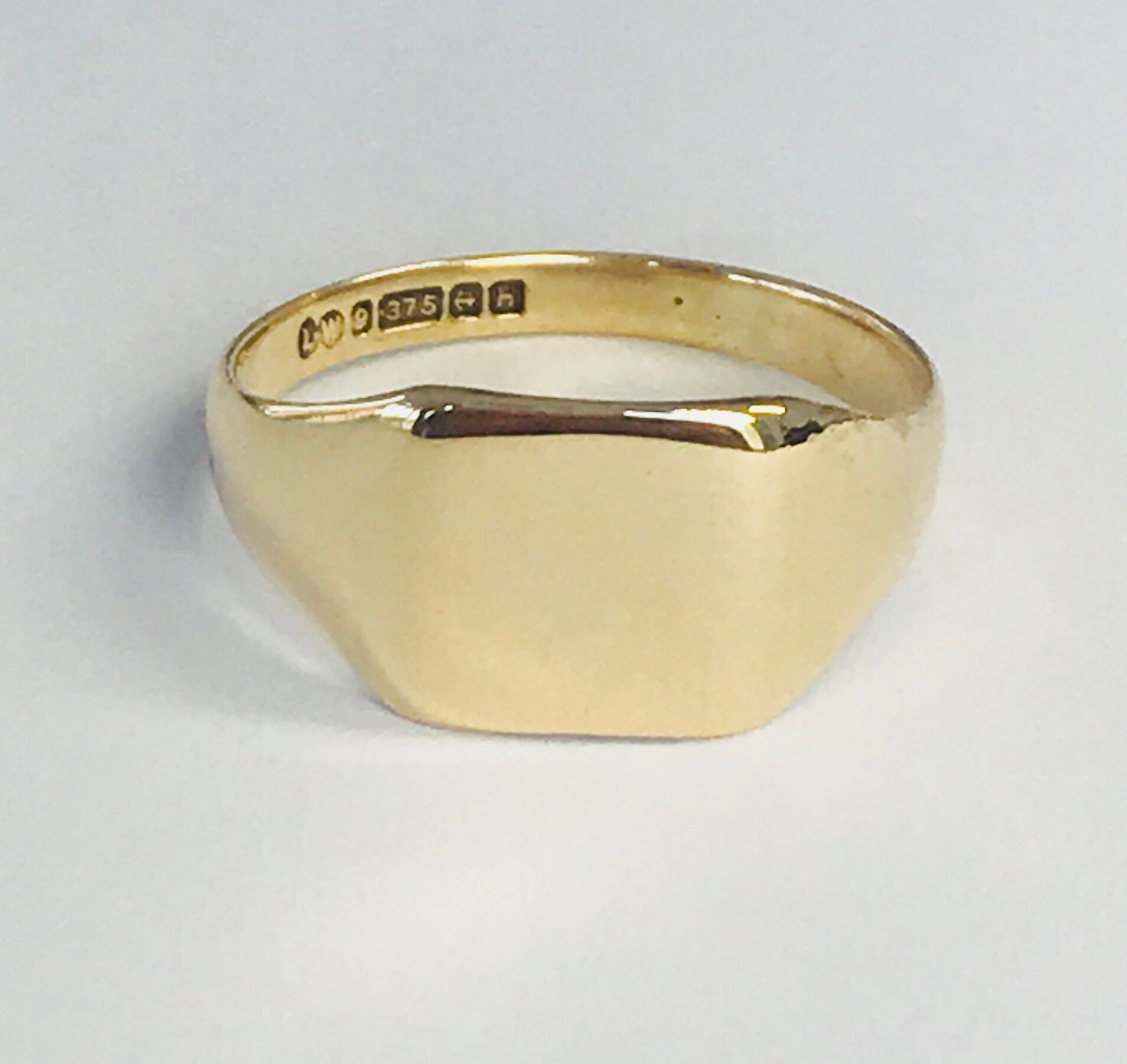 Superb vintage 9ct yellow gold signet / pinky ring - hallmarked ...
