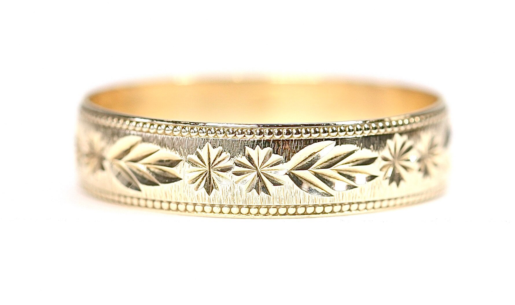 Vintage 9ct yellow gold patterned wedding ring - fully hallmarked ...