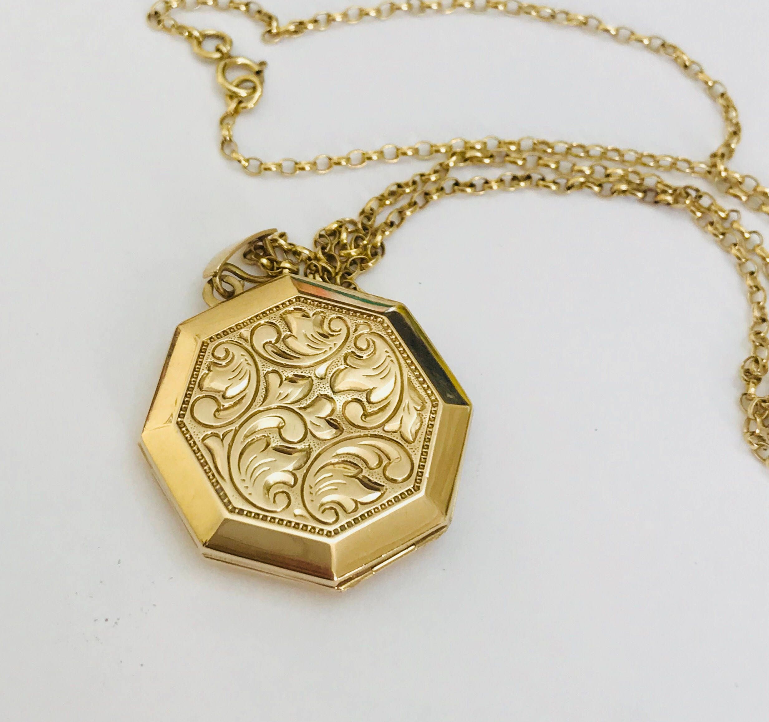 Superb vintage 9ct yellow gold octagonal locket and 22 inch chain