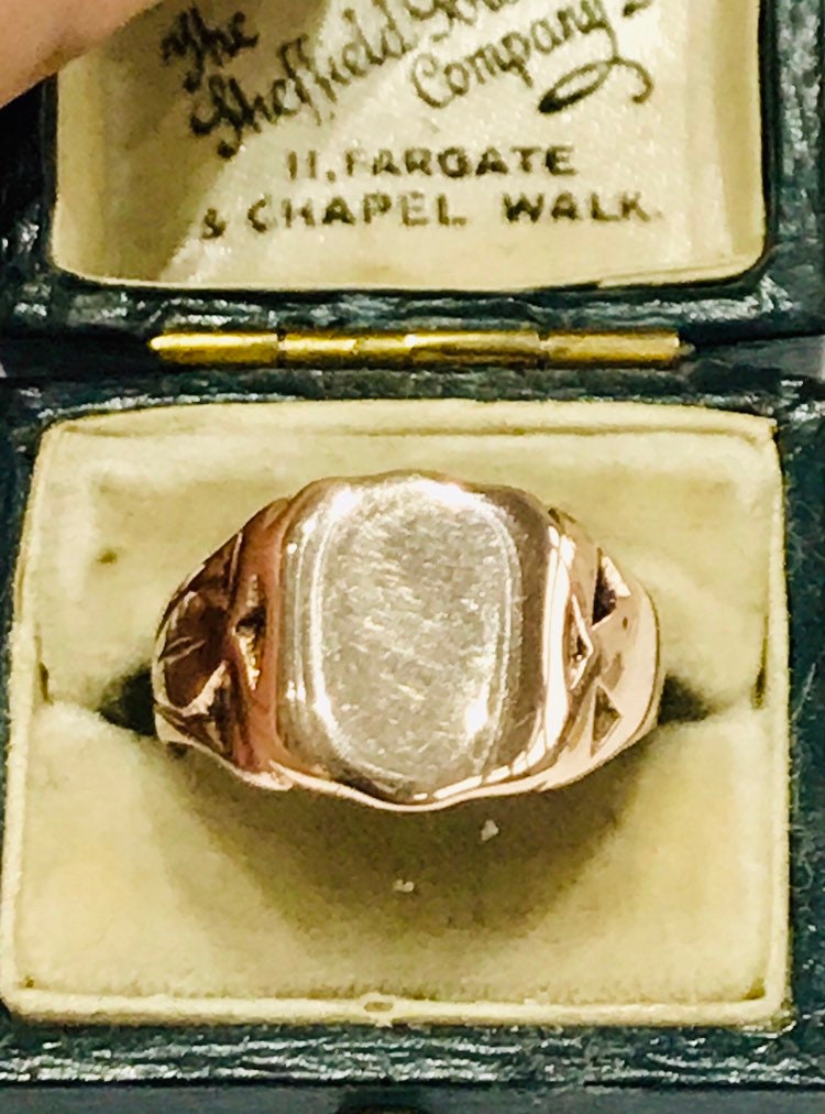 Superb 110 year old Edwardian 9ct rose gold shield design Signet ...
