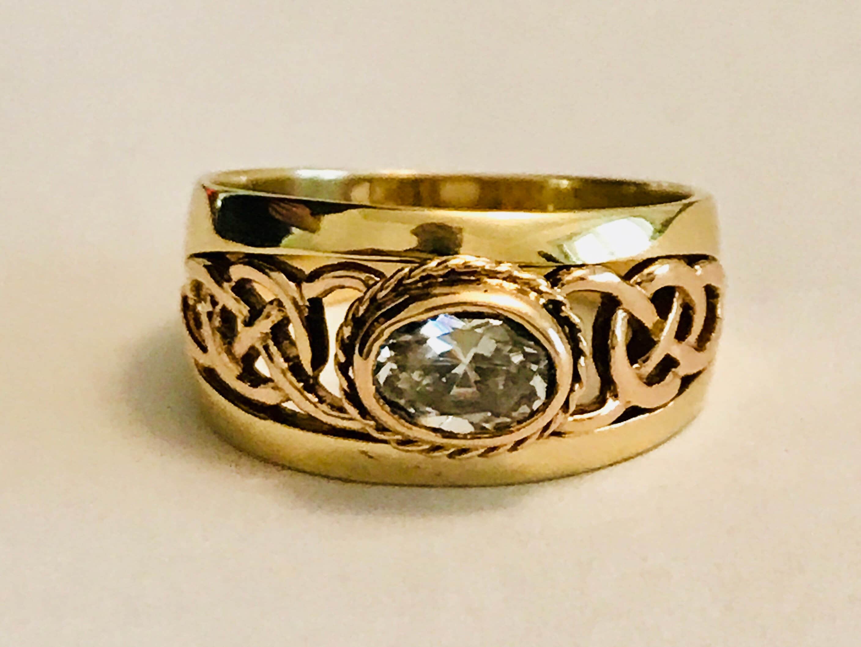 Royal Welsh gold - Clogau gold ring - Fabulous 9ct yellow and rose gold ...