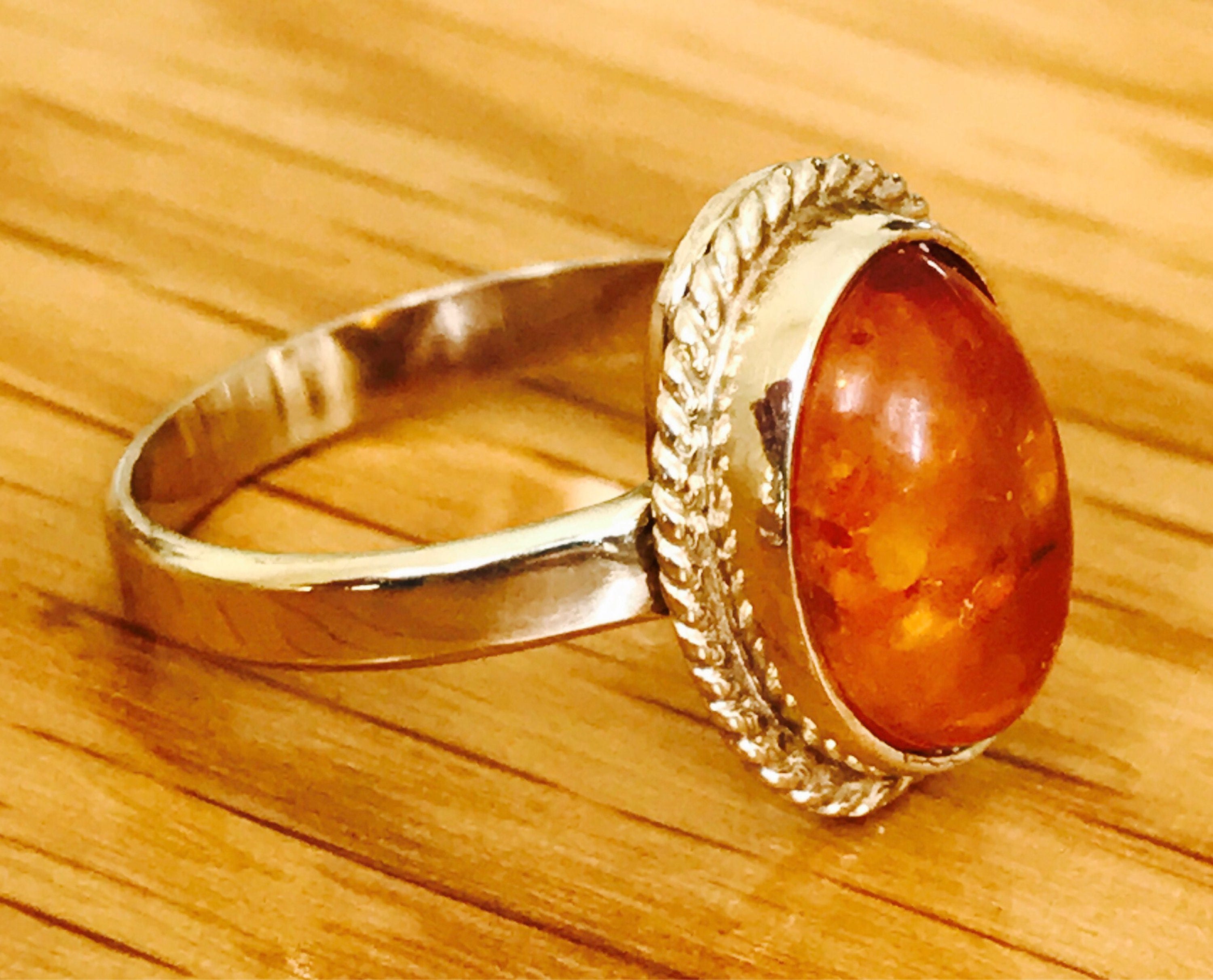 Stunning vintage 9ct yellow gold Amber ring **Reserved for Kjetil**