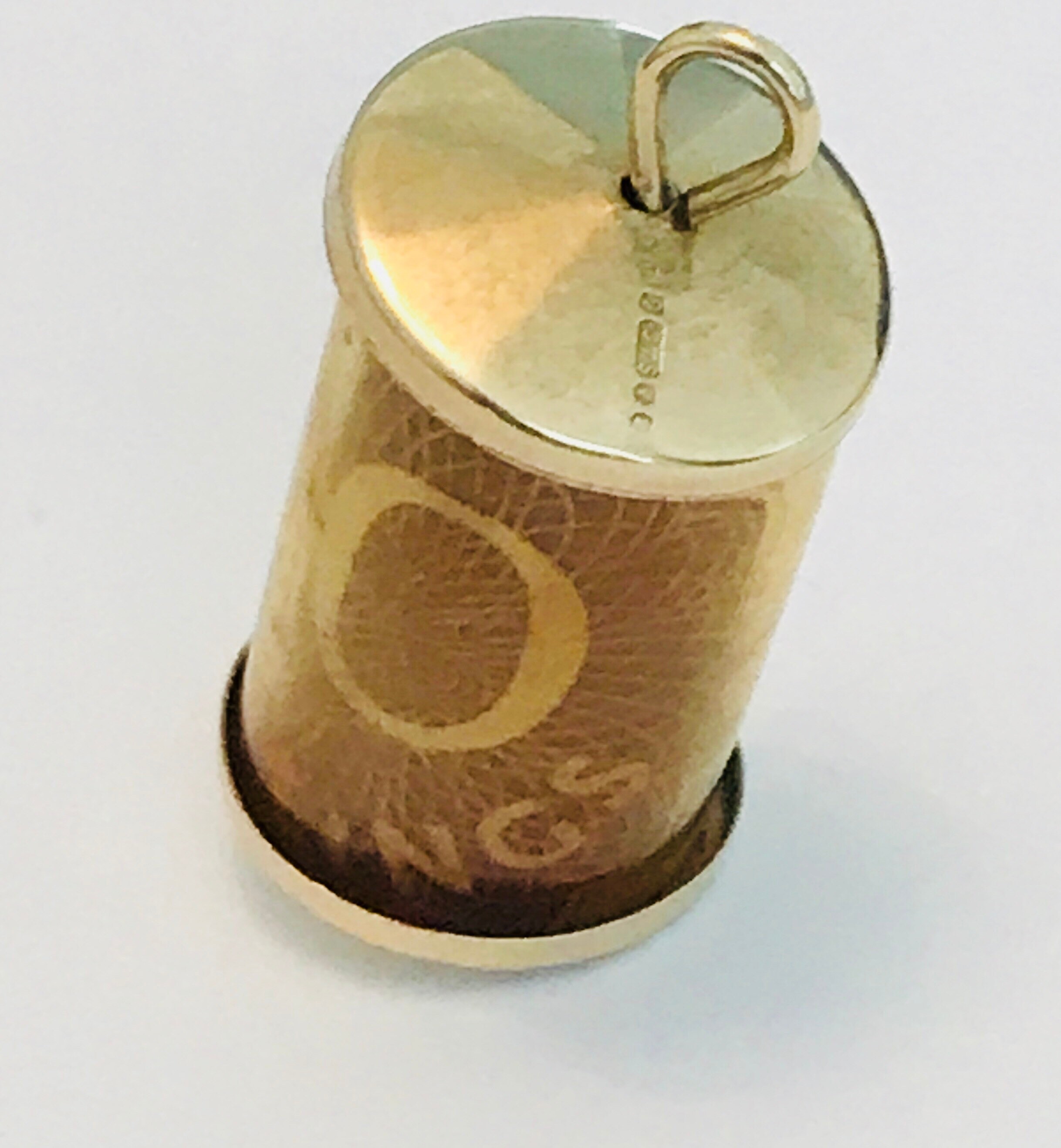Vintage 9ct gold Ten Shilling note charm - hallmarked London 1971