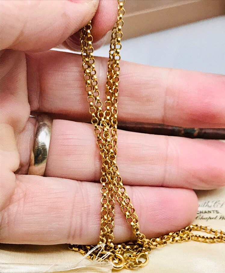 Stunning vintage 18ct yellow gold 22 inch chain - fully hallmarked