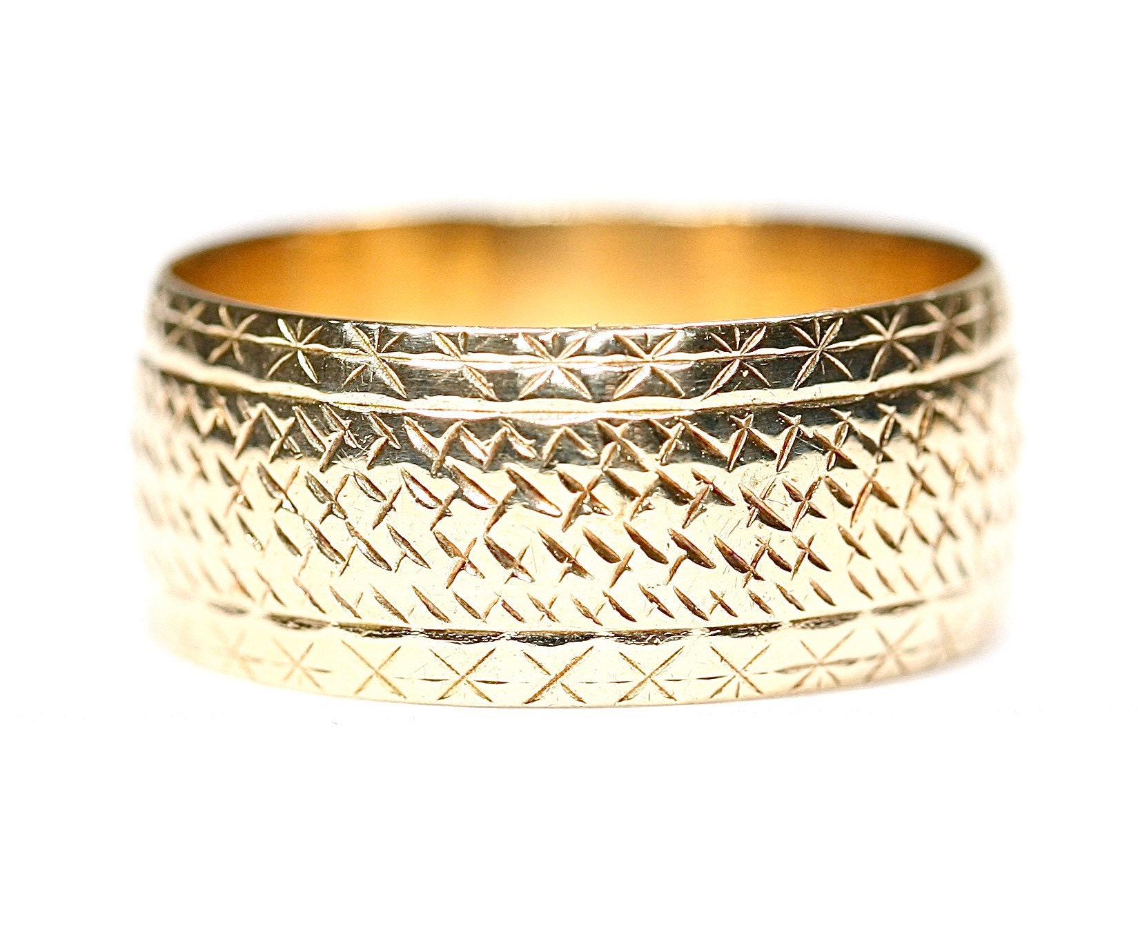 Stunning heavy vintage 9ct yellow gold patterned wedding ring - fully ...