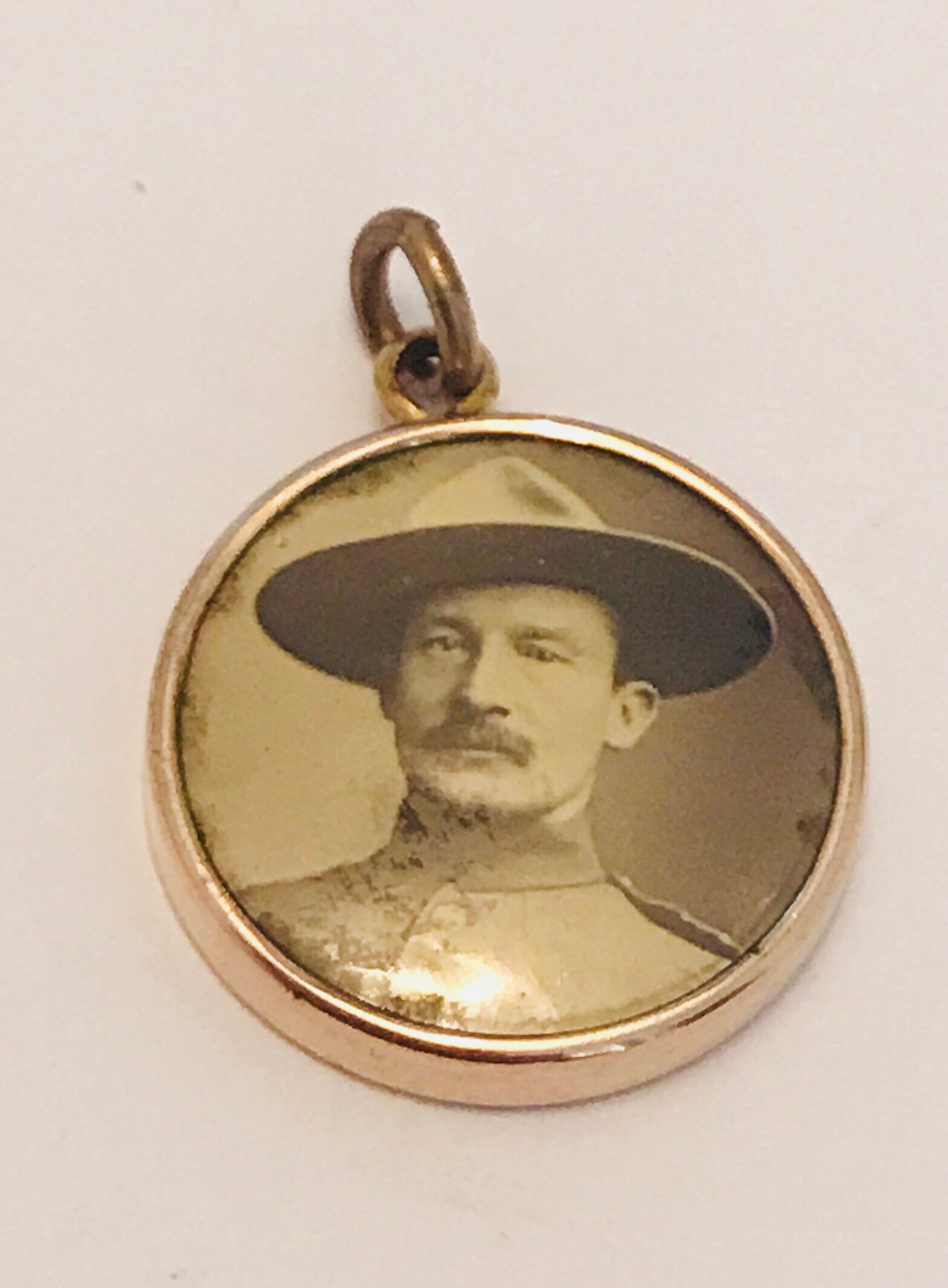 Stunning antique 9ct rose gold double locket