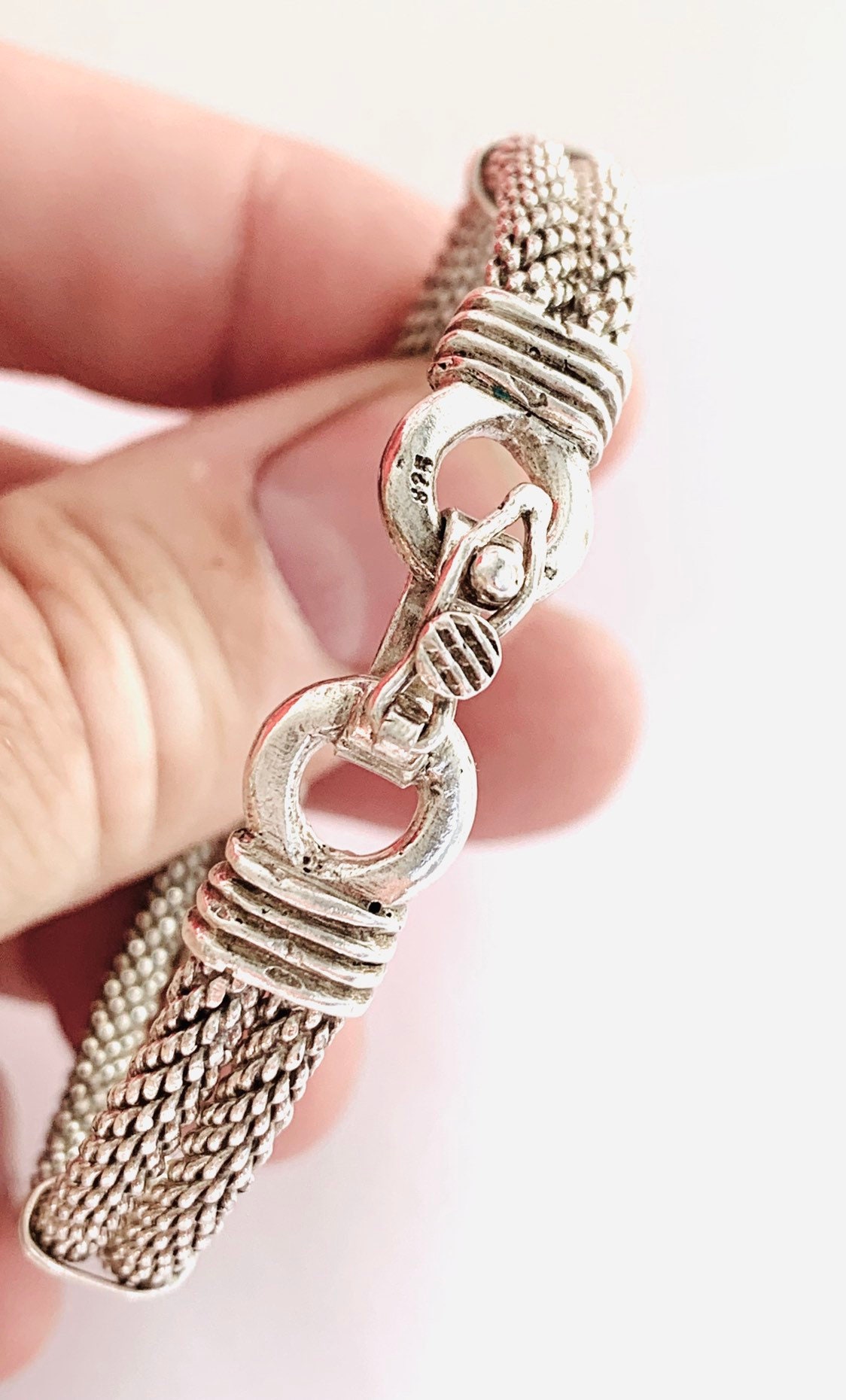 Stunning vintage sterling silver 7 inch torque bangle