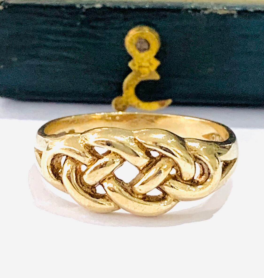 Superb vintage 9ct yellow gold Celtic knot ring - London 1984 - size P ...