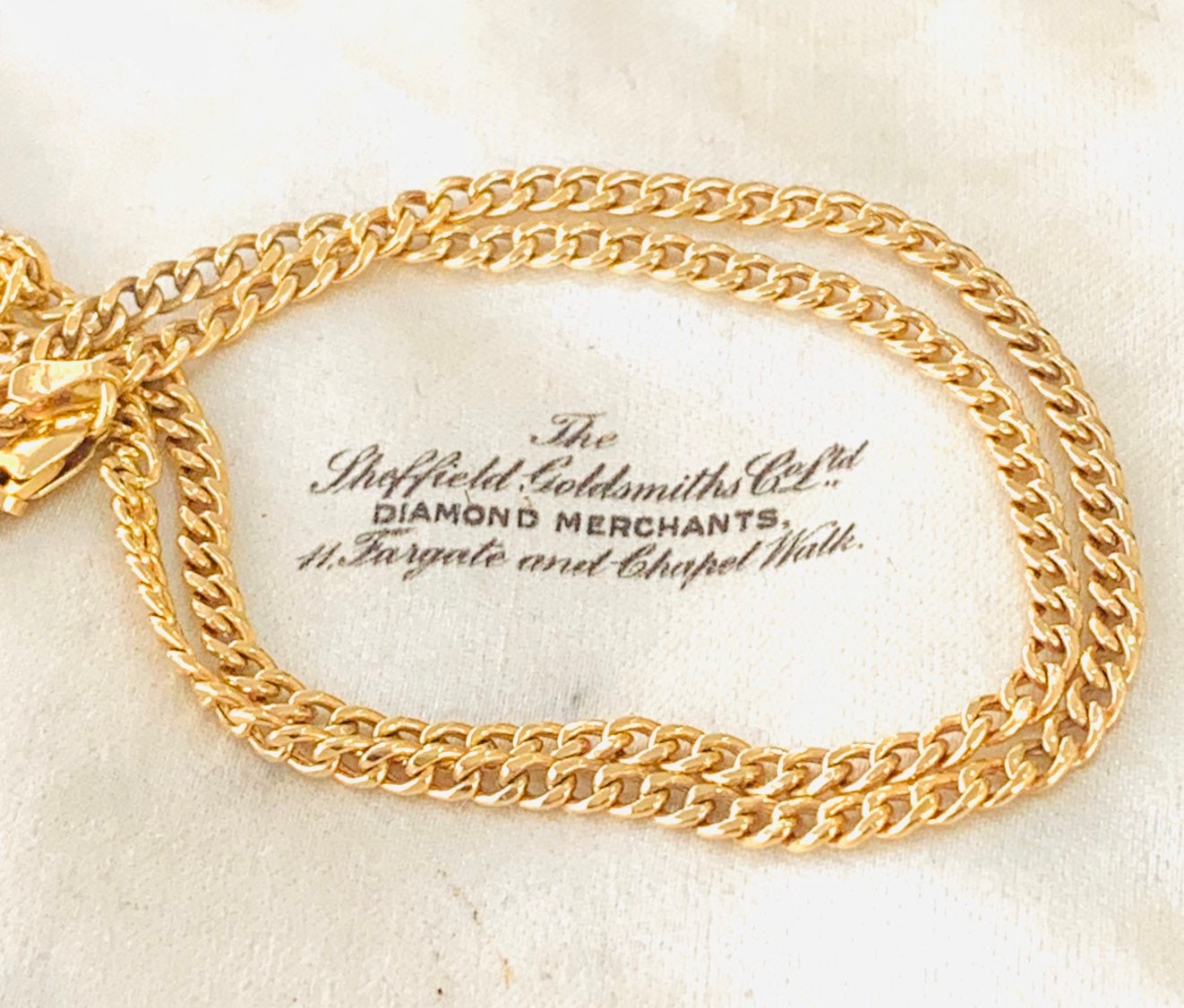 Vintage 9ct yellow gold 15 inch chain - fully hallmarked
