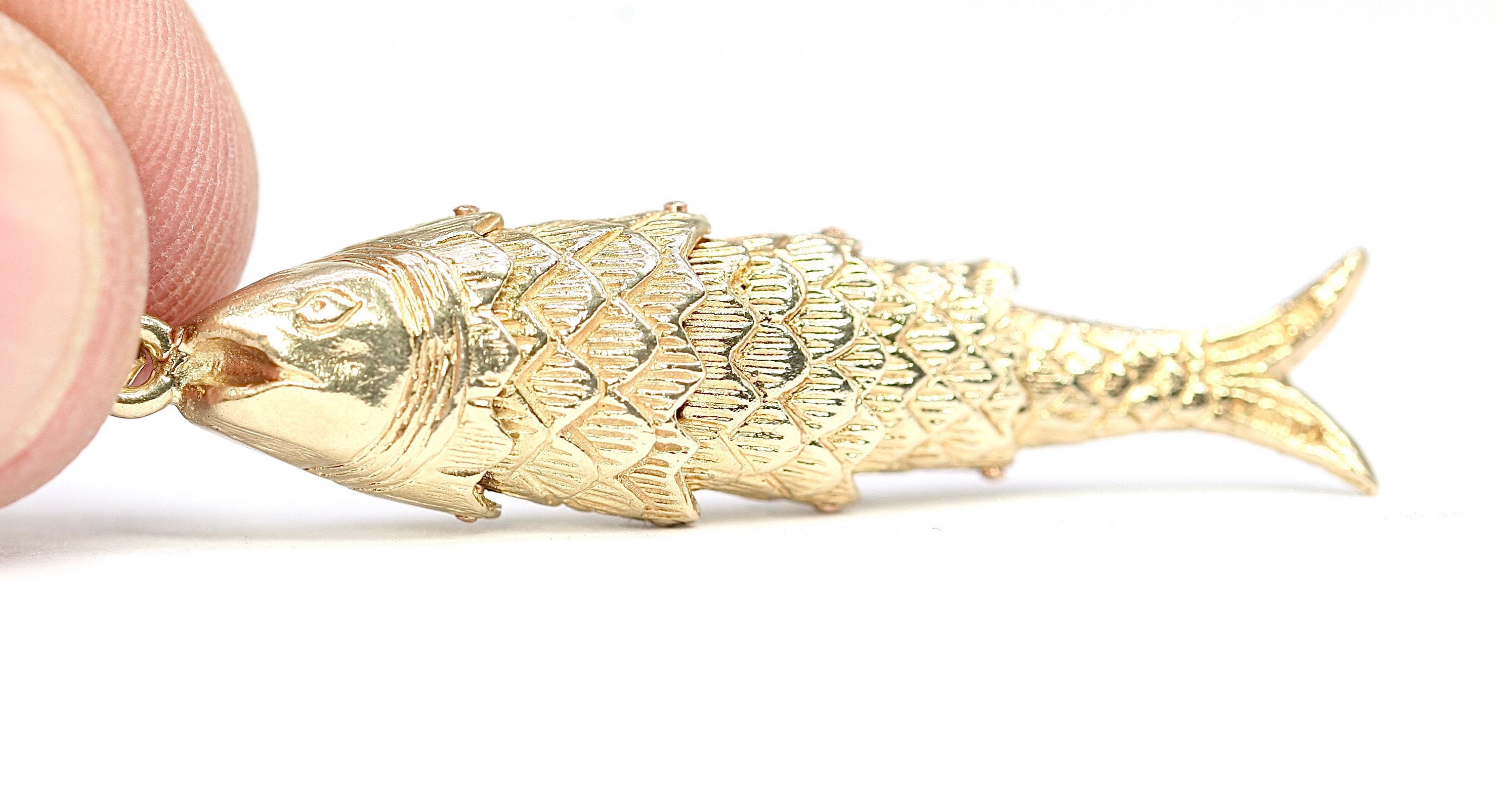 Superb vintage 9ct gold articulated fish pendant - hallmarked London ...