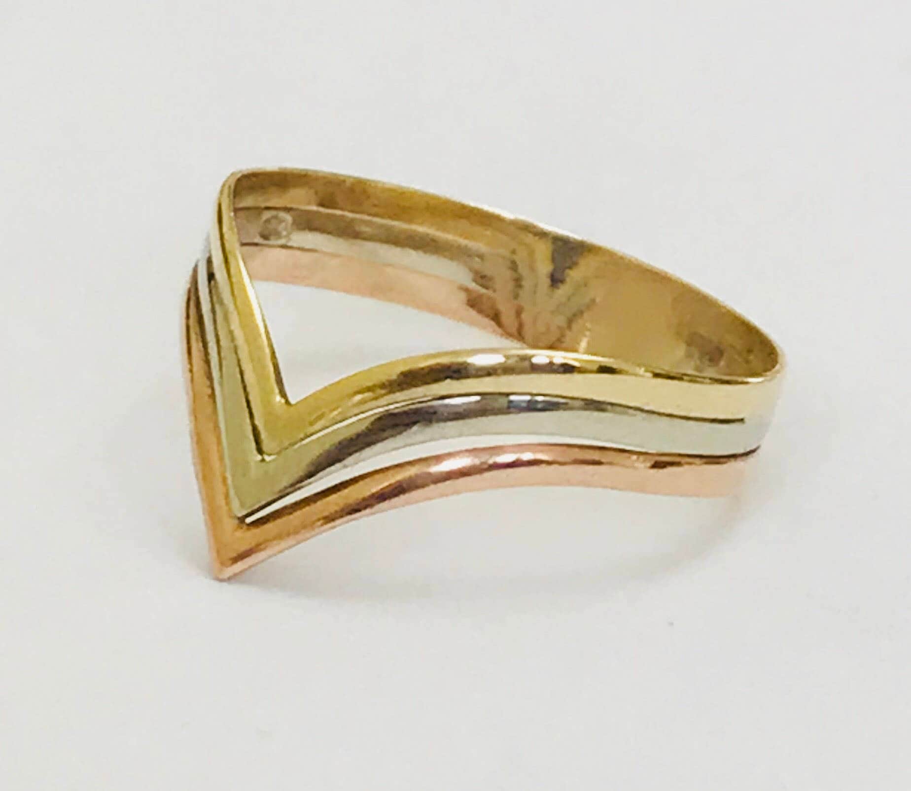 Stunning vintage 9ct 3 coloured gold wishbone ring - hallmarked ...