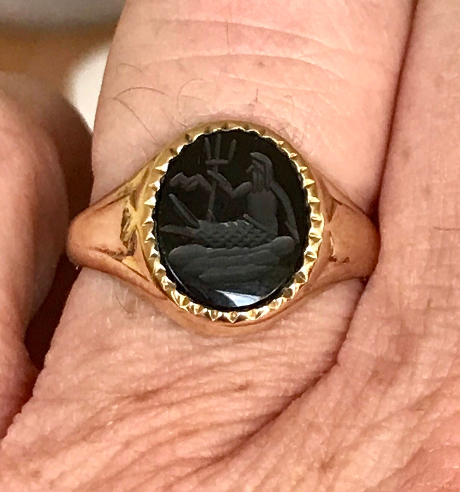 Unusual vintage 9ct yellow gold signet ring with Neptune intaglio ...