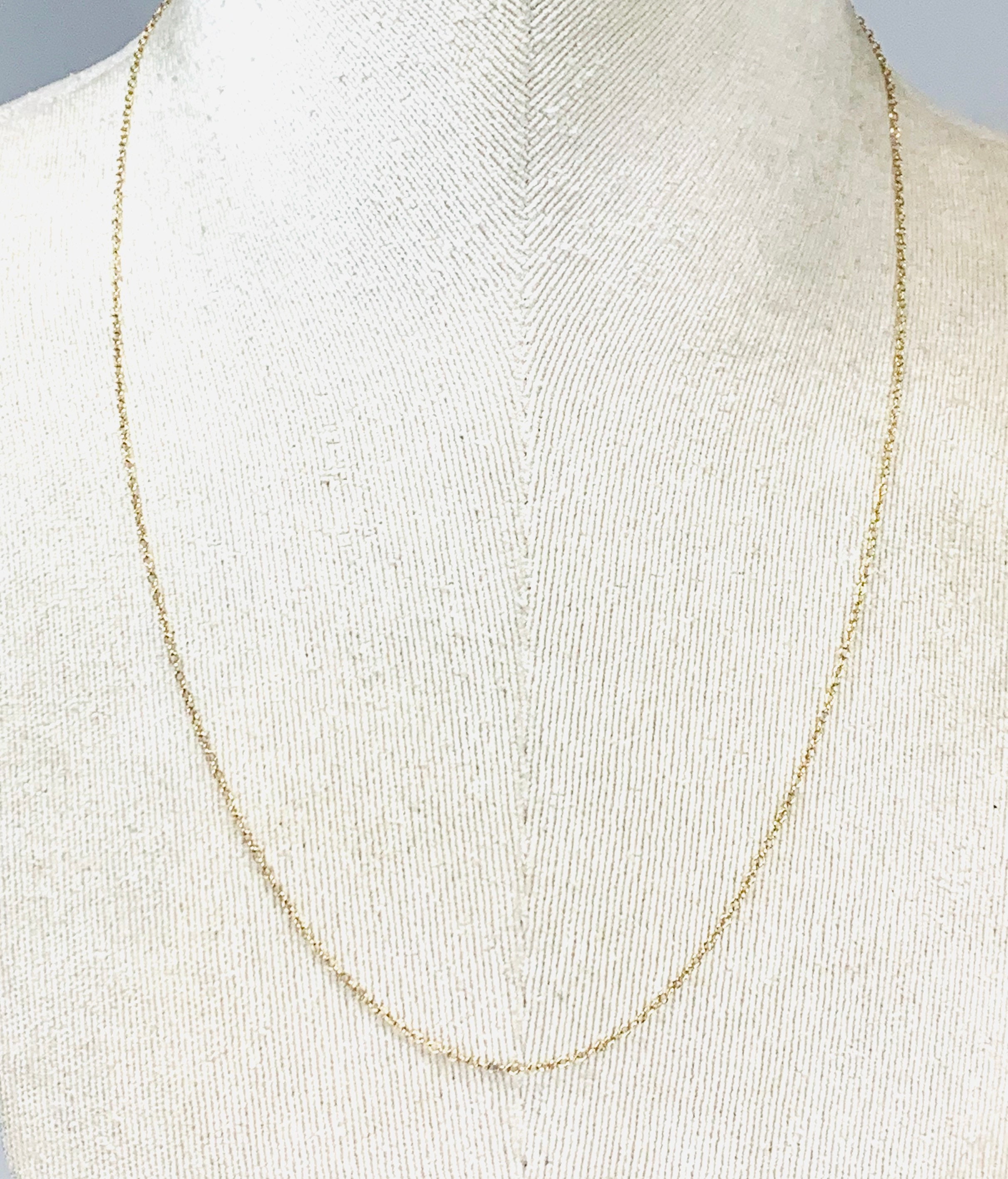 Vintage 9ct yellow gold 21 inch fine link chain