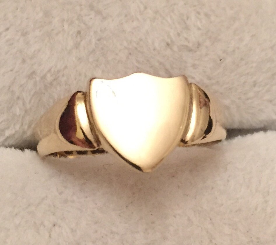 Antique Edwardian 9ct gold shield signet ring - 1907