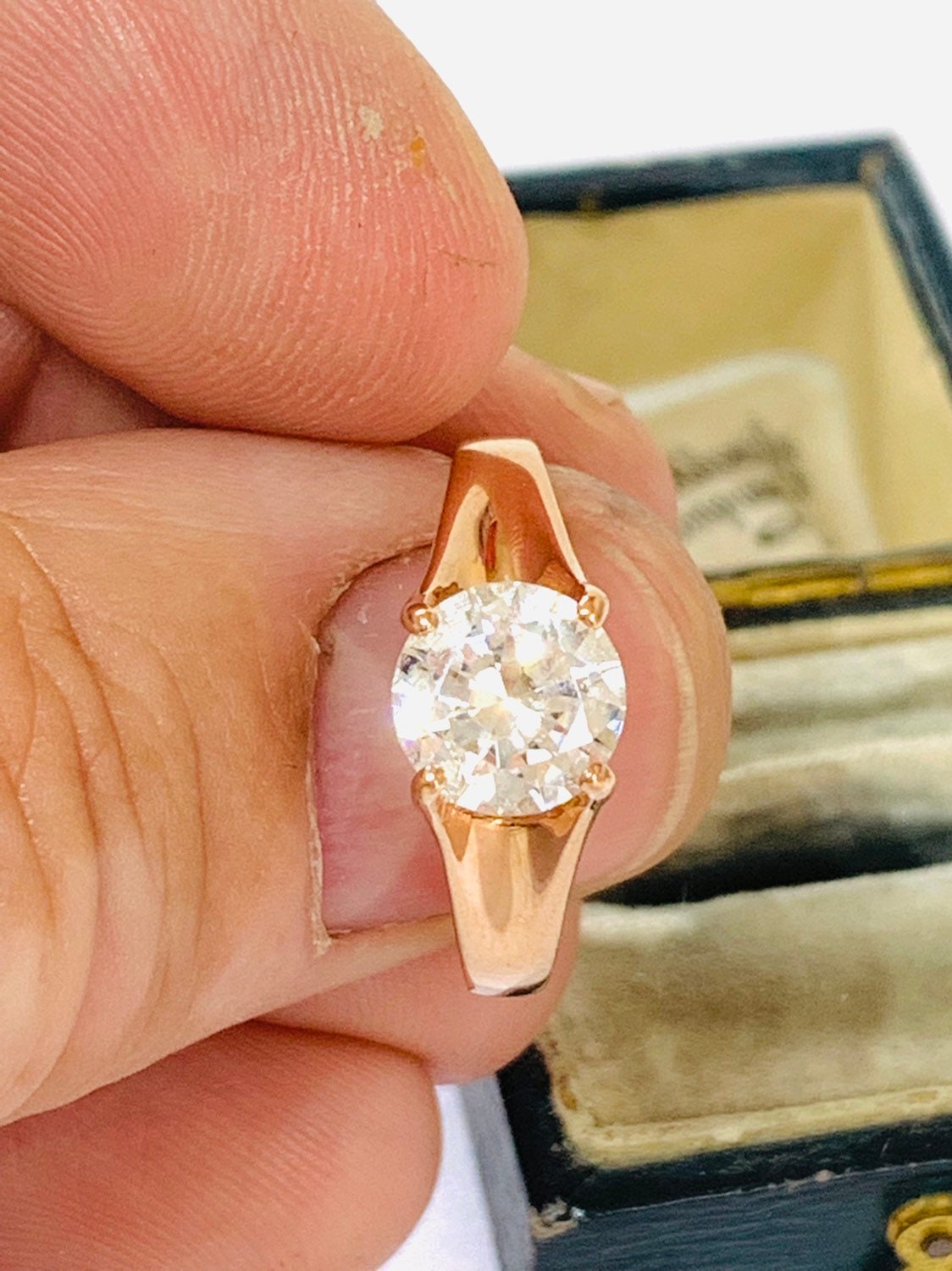 Beautifully sparkling vintage 14k rose gold ring with Cubic Zirconia ...