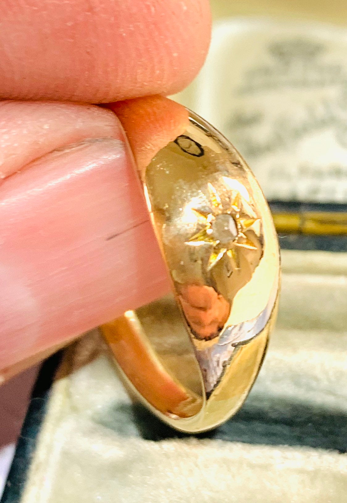 Stunning antique 18ct yellow gold diamond Gypsy ring - size S - 9