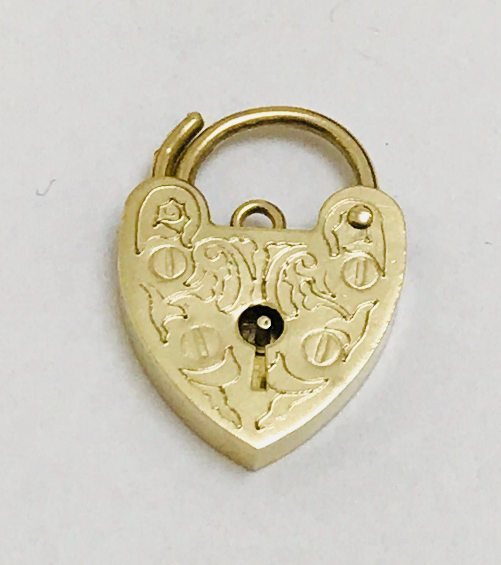 Vintage 9ct yellow gold Padlock charm / bracelet / pendant - Birmingham ...