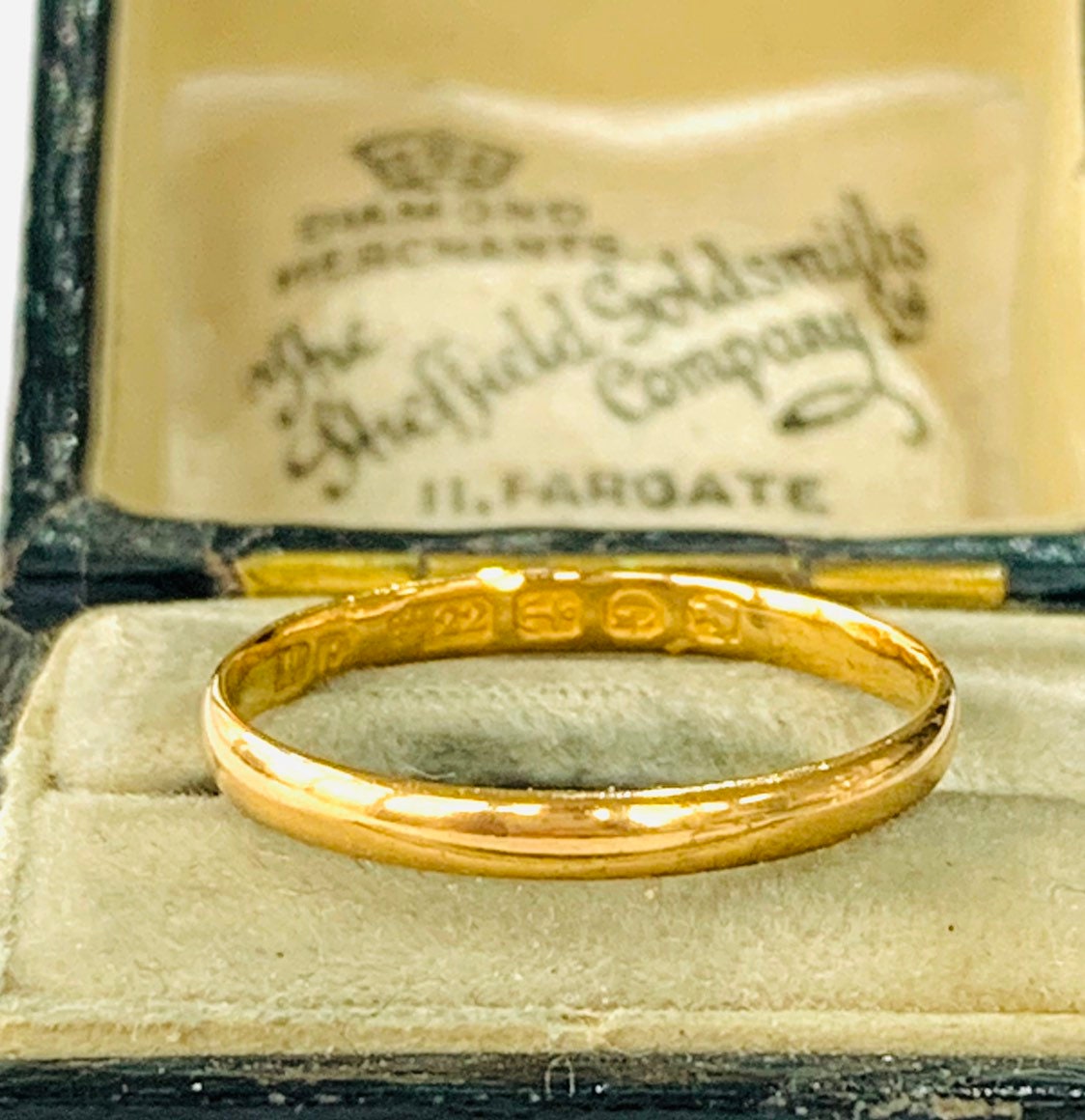 Superb 164 year old early Victorian 22ct gold wedding ring - hallmarked ...
