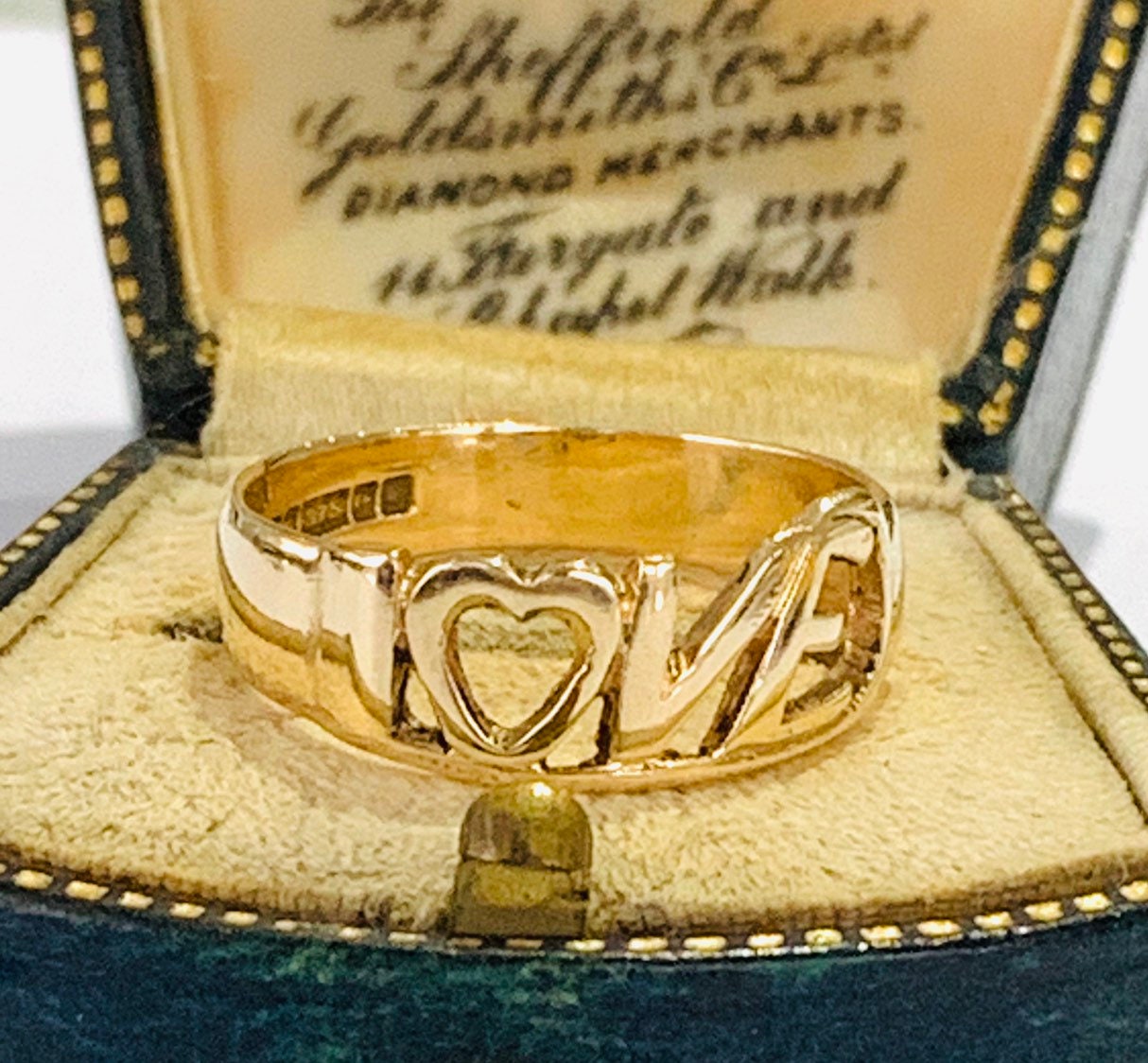 Vintage 9ct yellow gold LOVE ring - hallmarked for Birmingham 1971 ...