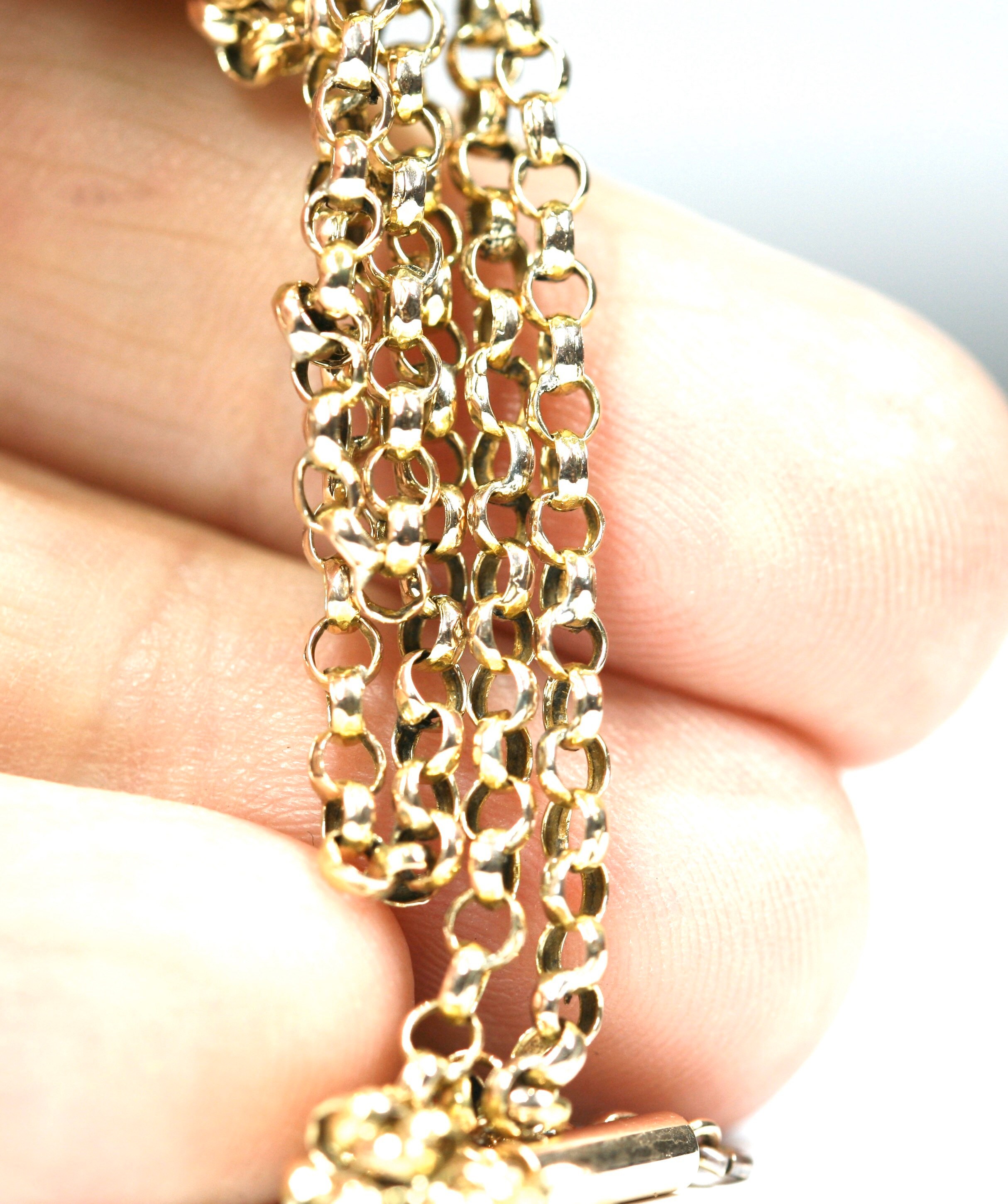Antique 9ct gold 19 inch chain with barrel fastener ***Reserved***