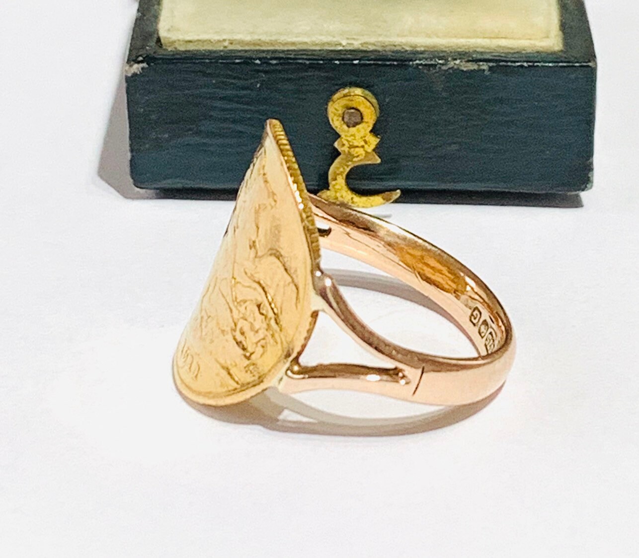 Superb antique 22ct / 9ct rose gold 1/2 Sovereign ring - hallmarked ...