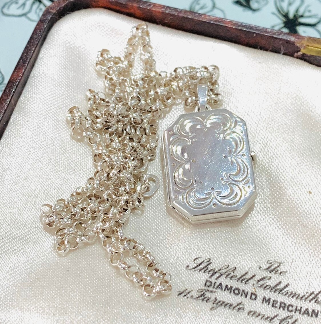 Vintage sterling silver 20 inch Locket pendant necklace - fully hallmarked