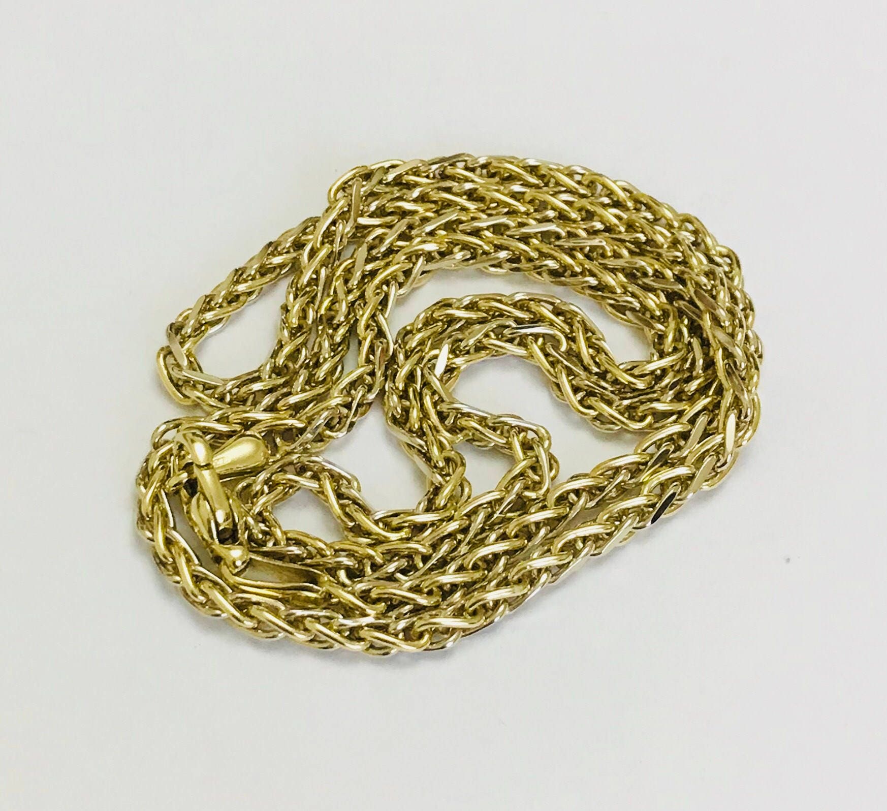 Superb heavy vintage 9ct yellow gold 22 inch chain - 23.3gms