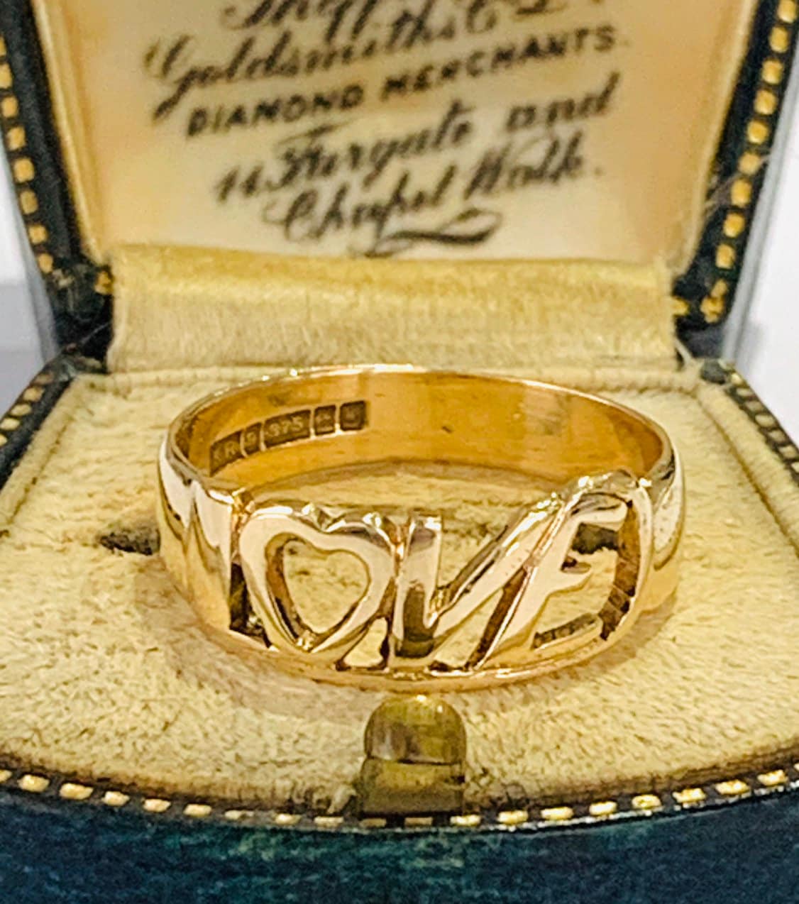 Vintage 9ct yellow gold LOVE ring - hallmarked for Birmingham 1971 ...