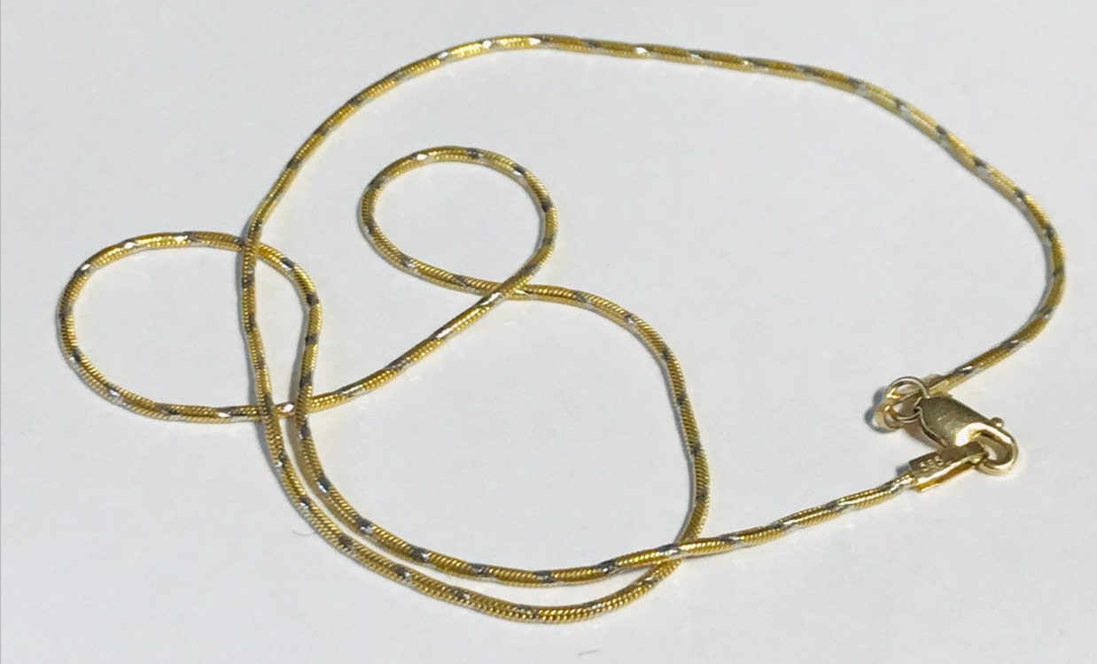 Stunning vintage 14ct yellow and white gold 16 inch chain