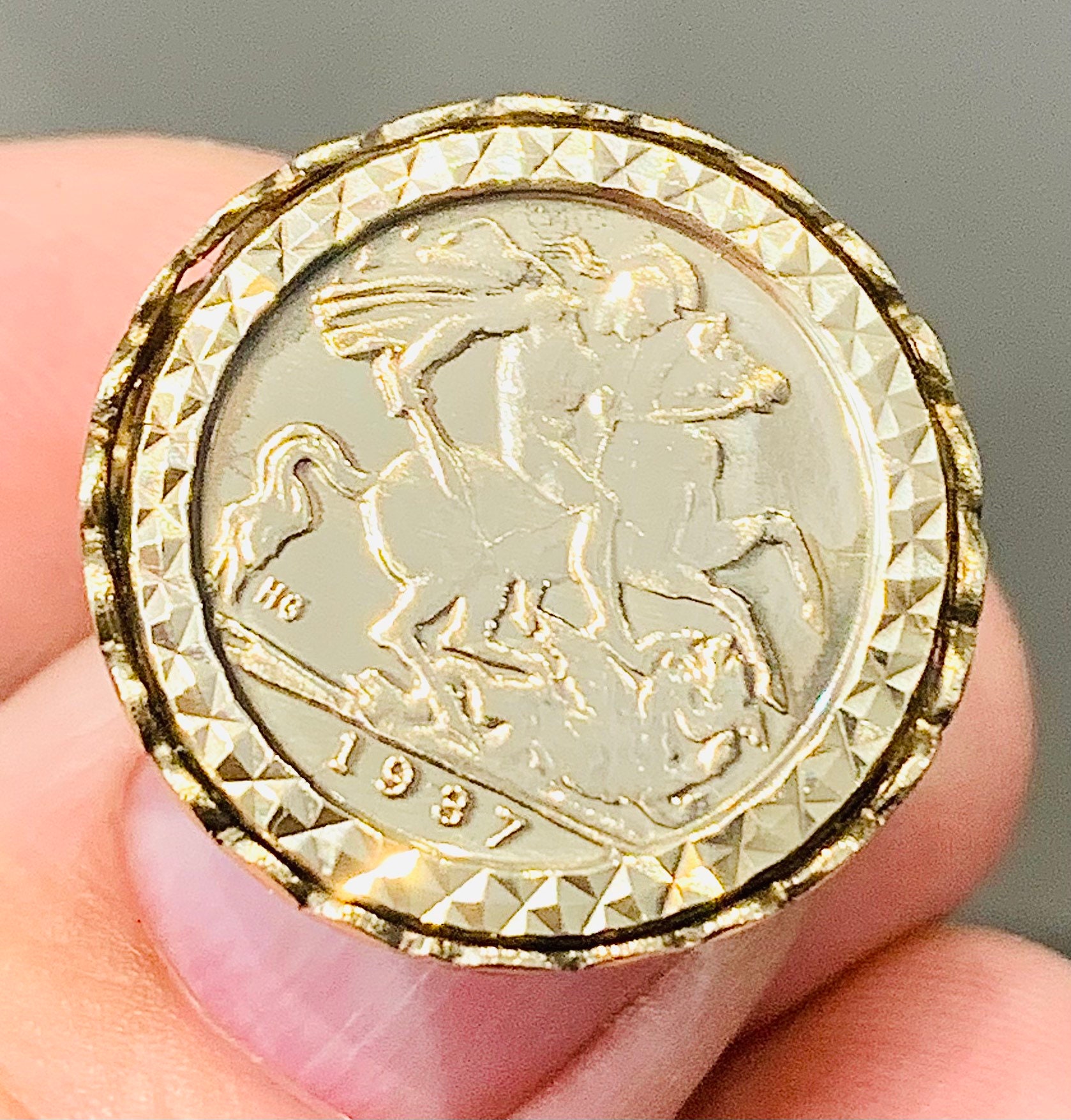 Superb vintage 9ct gold St George signet ring - hallmarked London 1988 ...