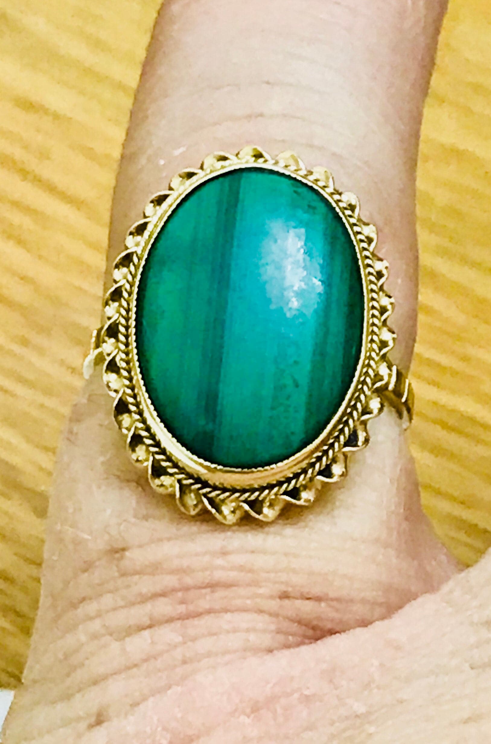 Stunning vintage 9ct gold large Malachite stone ring - Birmingham 1993