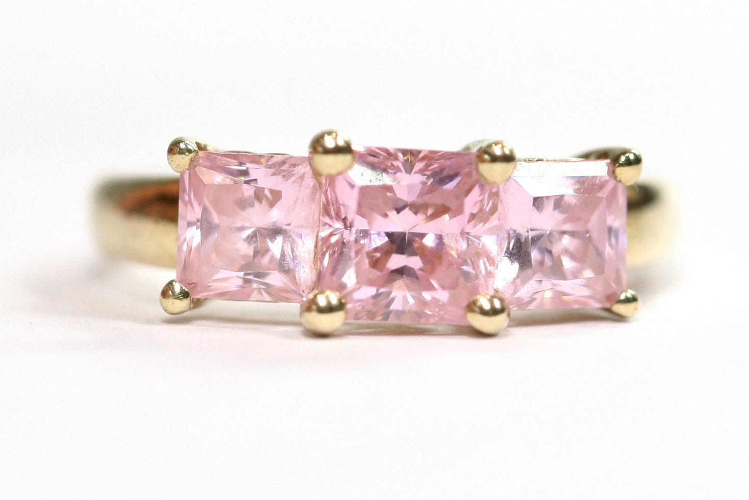 Stunning vintage 14ct gold Princess cut pink stone ring - fully ...