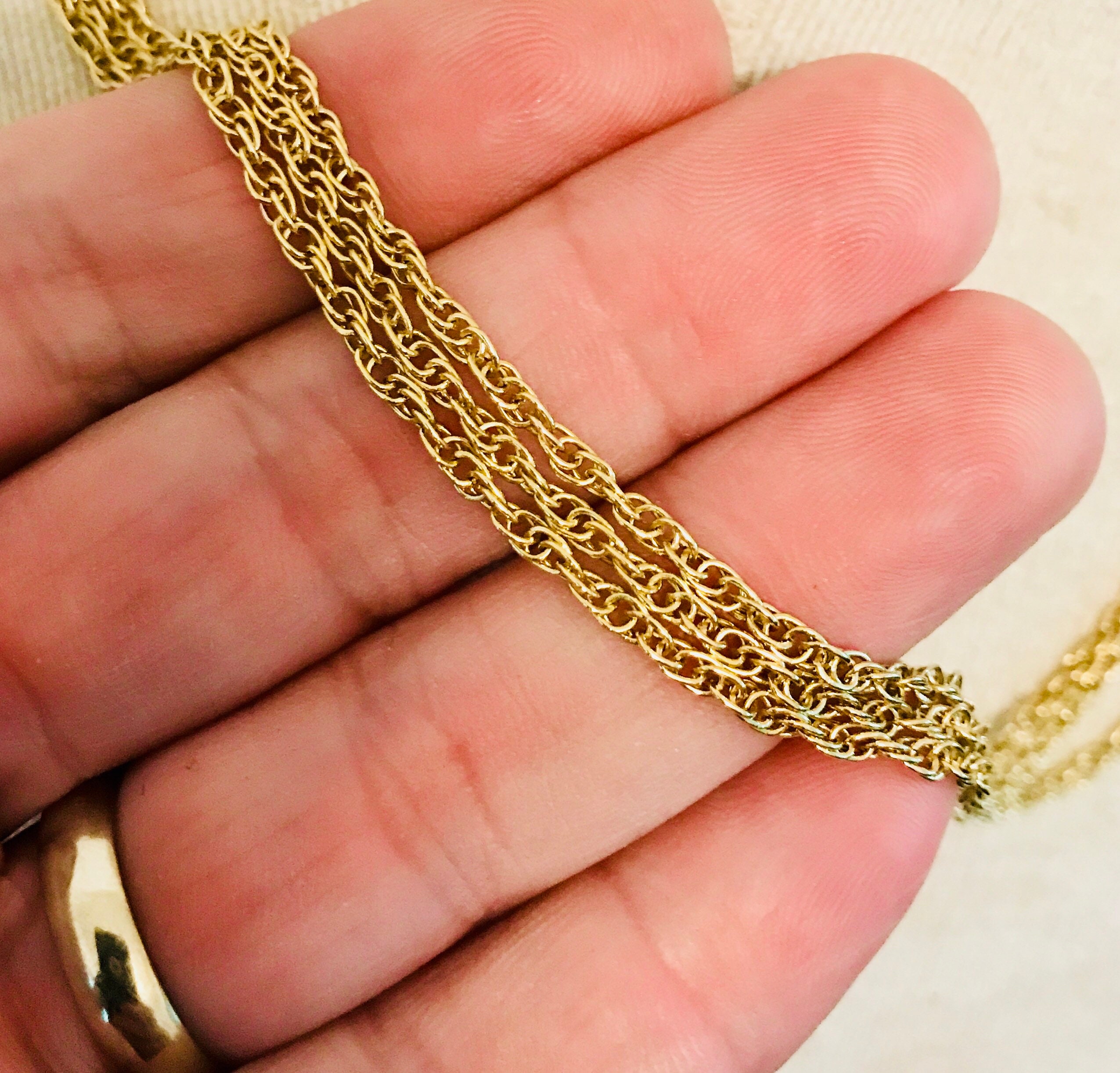 Stunning antique 9ct yellow gold 60 inch Muff chain - fully hallmarked