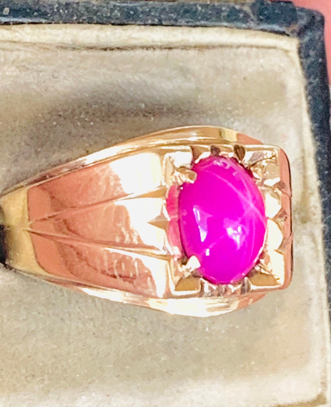 Stunning rare vintage 9ct yellow gold Star Ruby ring - size M / 6 ...