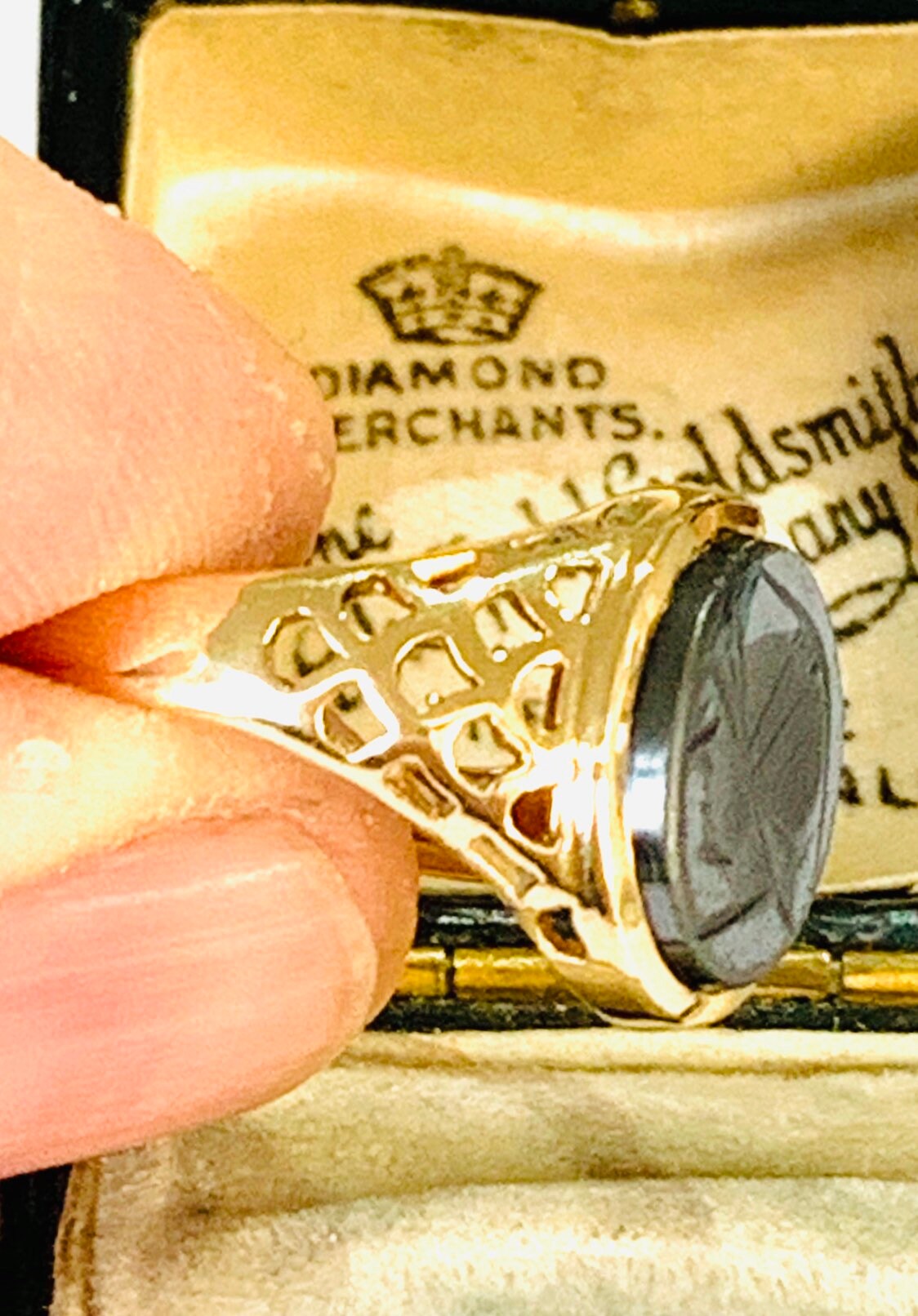 Stunning vintage 9ct yellow gold carved hematite Centurion ring - fully ...