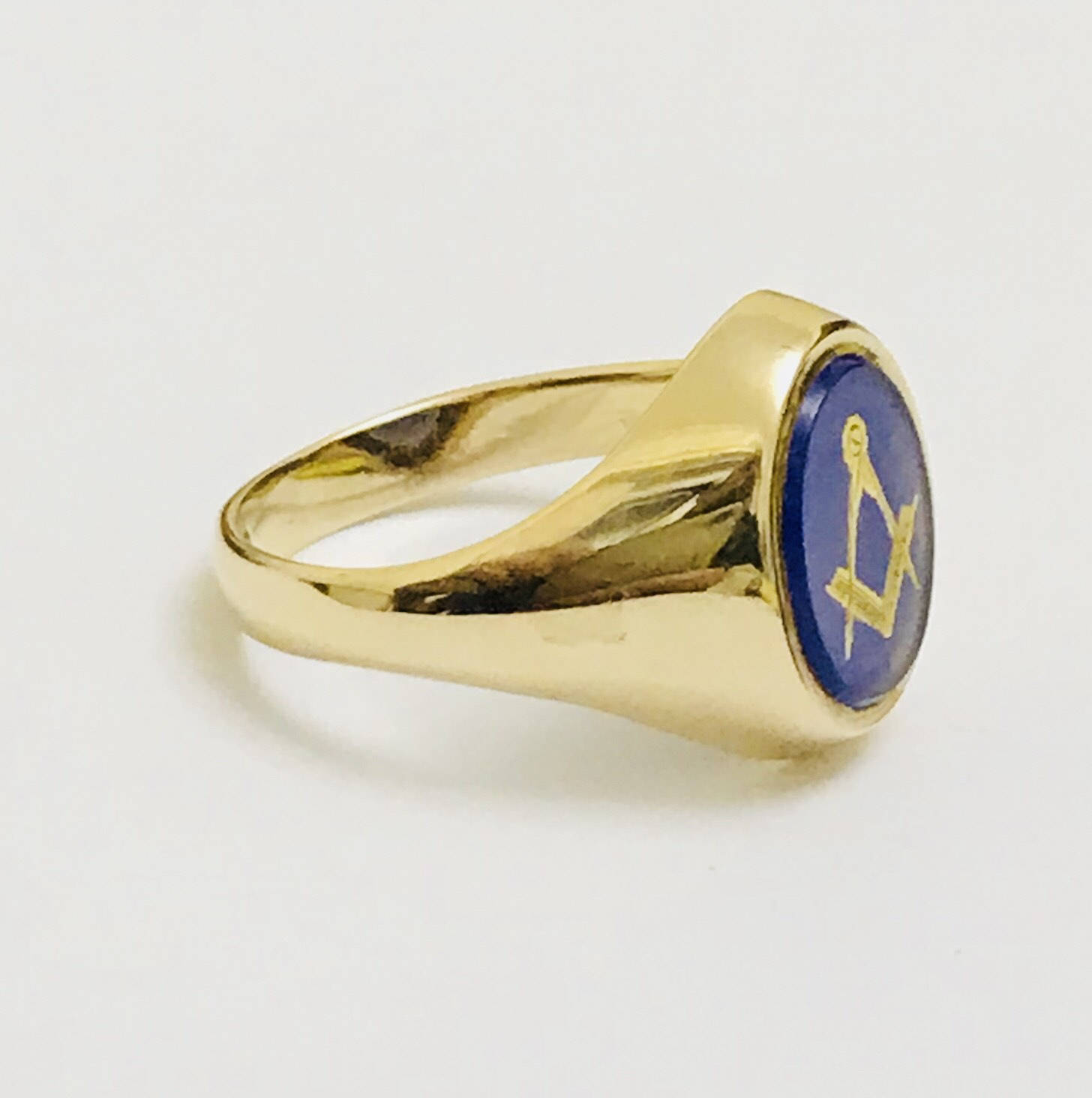 Stunning vintage 9ct yellow gold Masonic ring - hallmarked Birmingham 1975